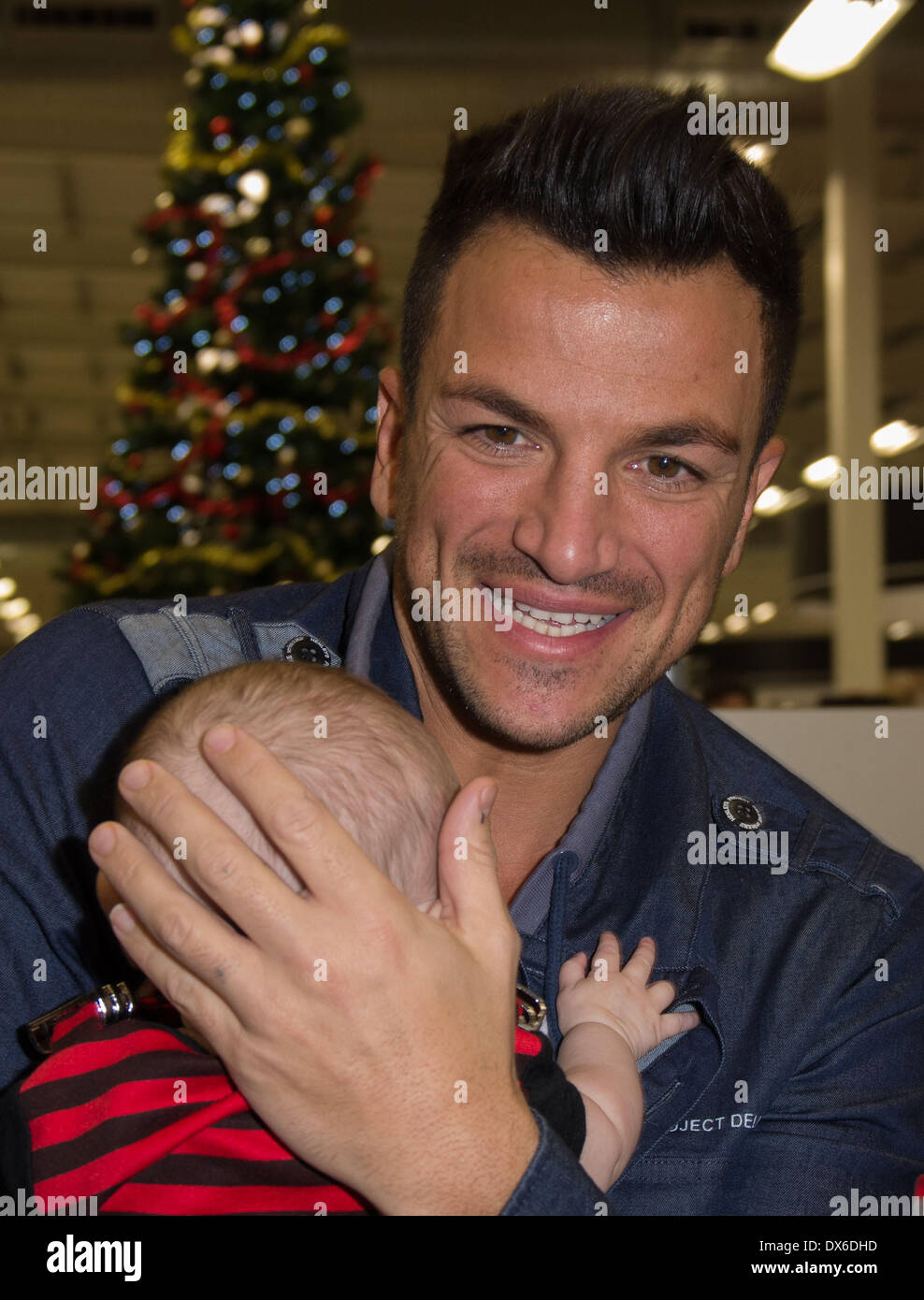 Peter Andre signs copies of his new album 'Angels & Demons' at Tesco ...
