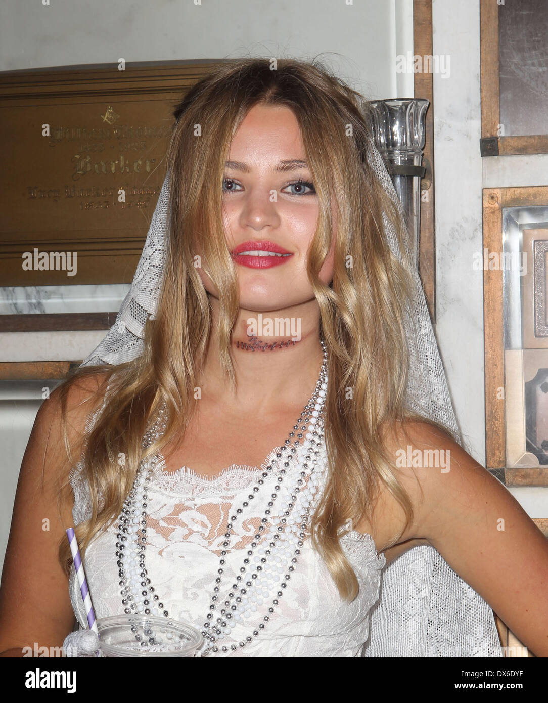 Jennifer Ackerman Patron XO cafe presents the 8th annual Maroon 5 ...