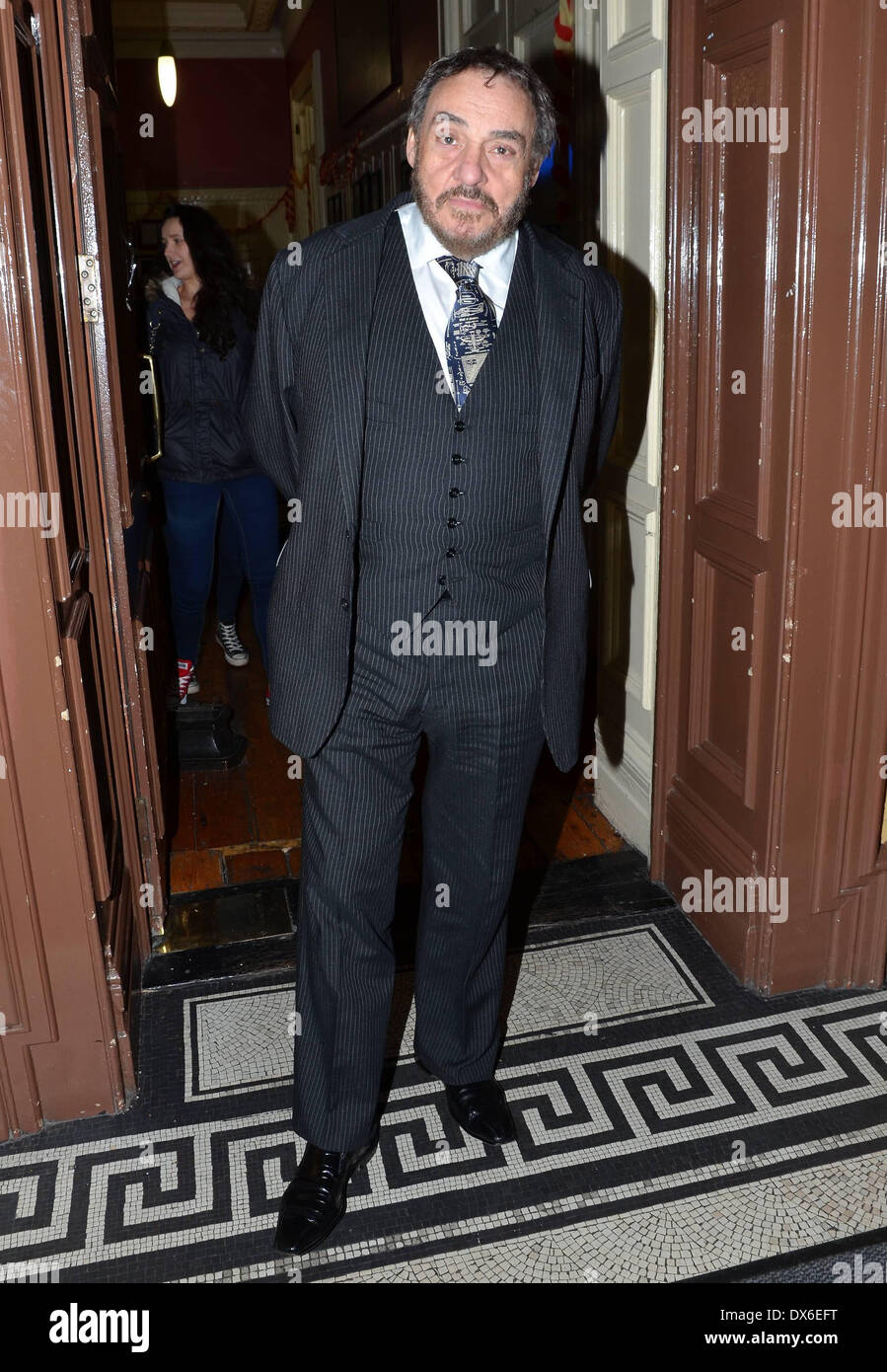 John Rhys Davies receives the Burke Medal from The Hist - Historical ...