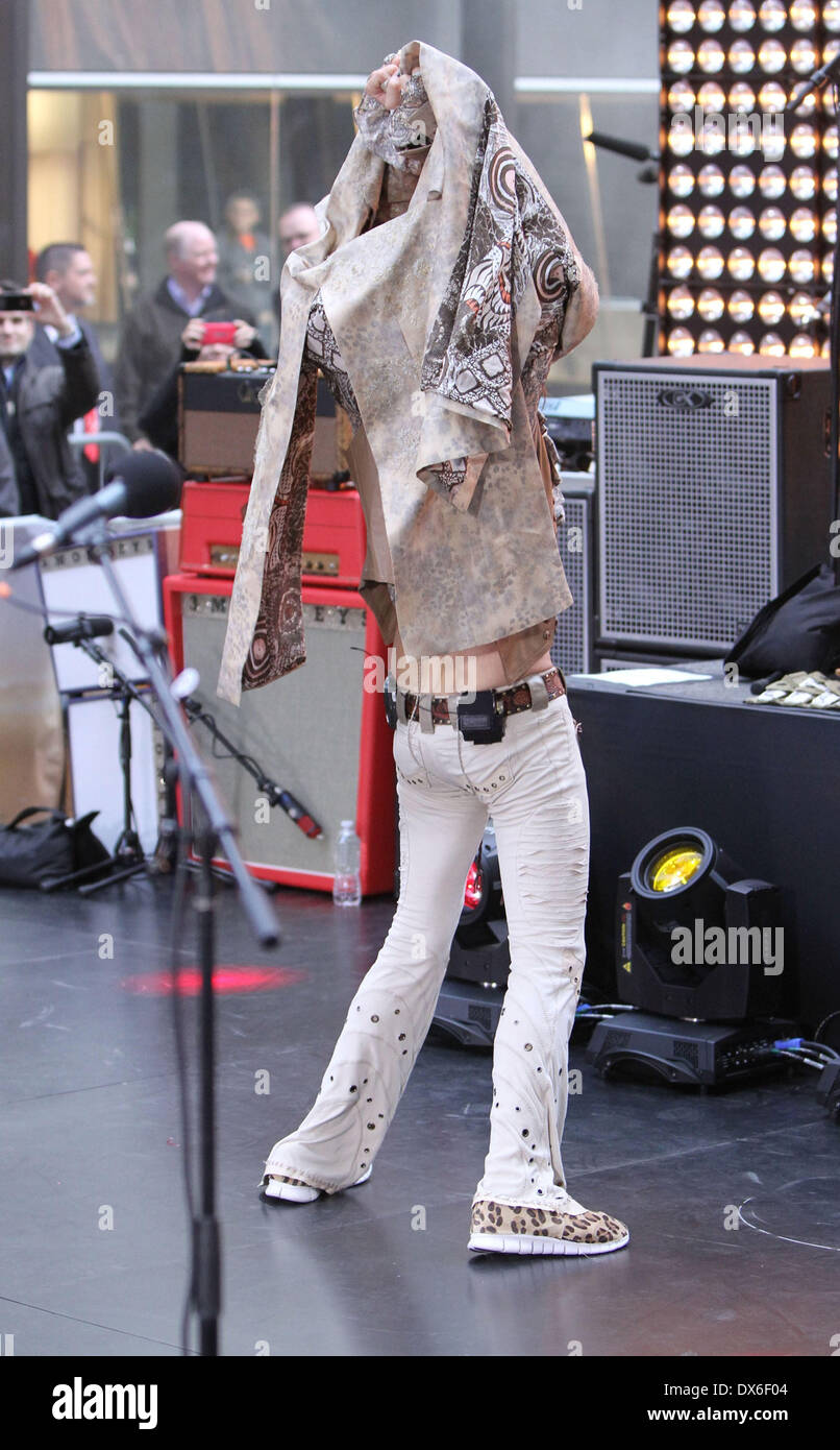 Steven Tyler Aerosmith performing live during the 'Today Show' concert ...