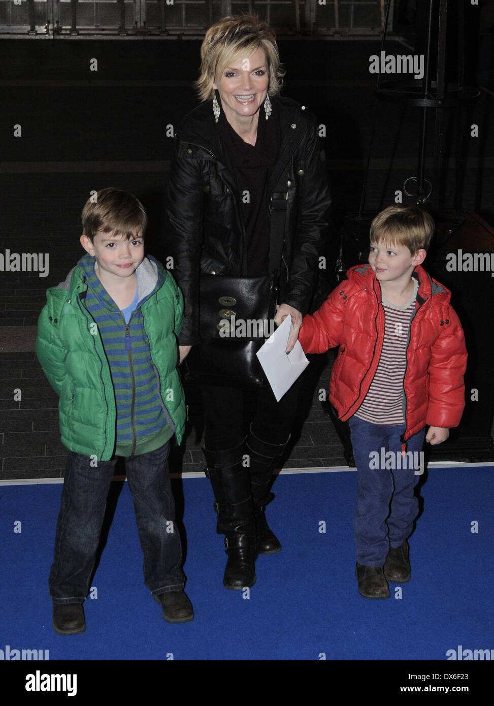 Sharon Small and children World Premiere of 'Ice Age Live! A Mammoth ...