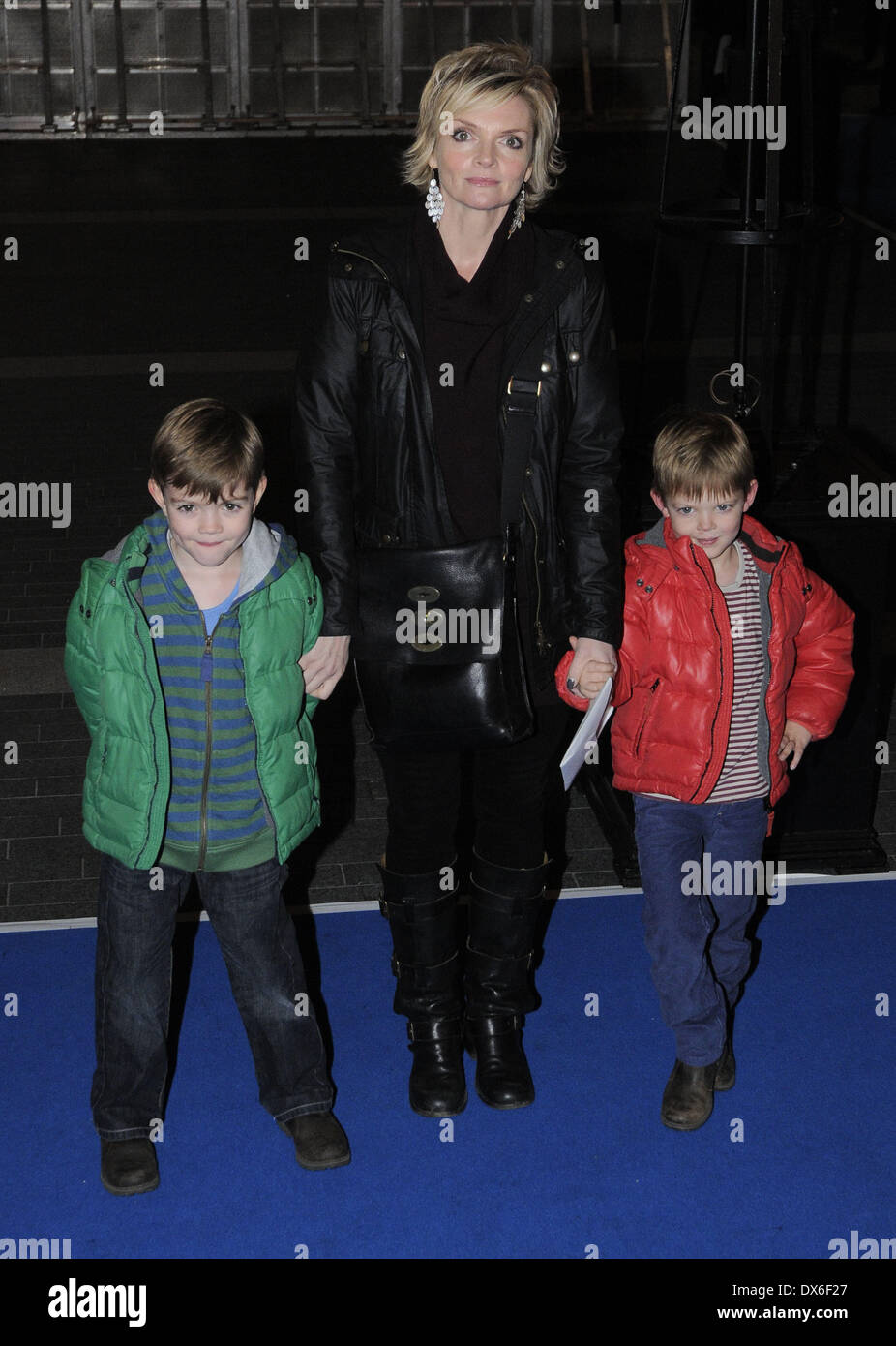 Sharon Small and children World Premiere of 'Ice Age Live! A Mammoth ...