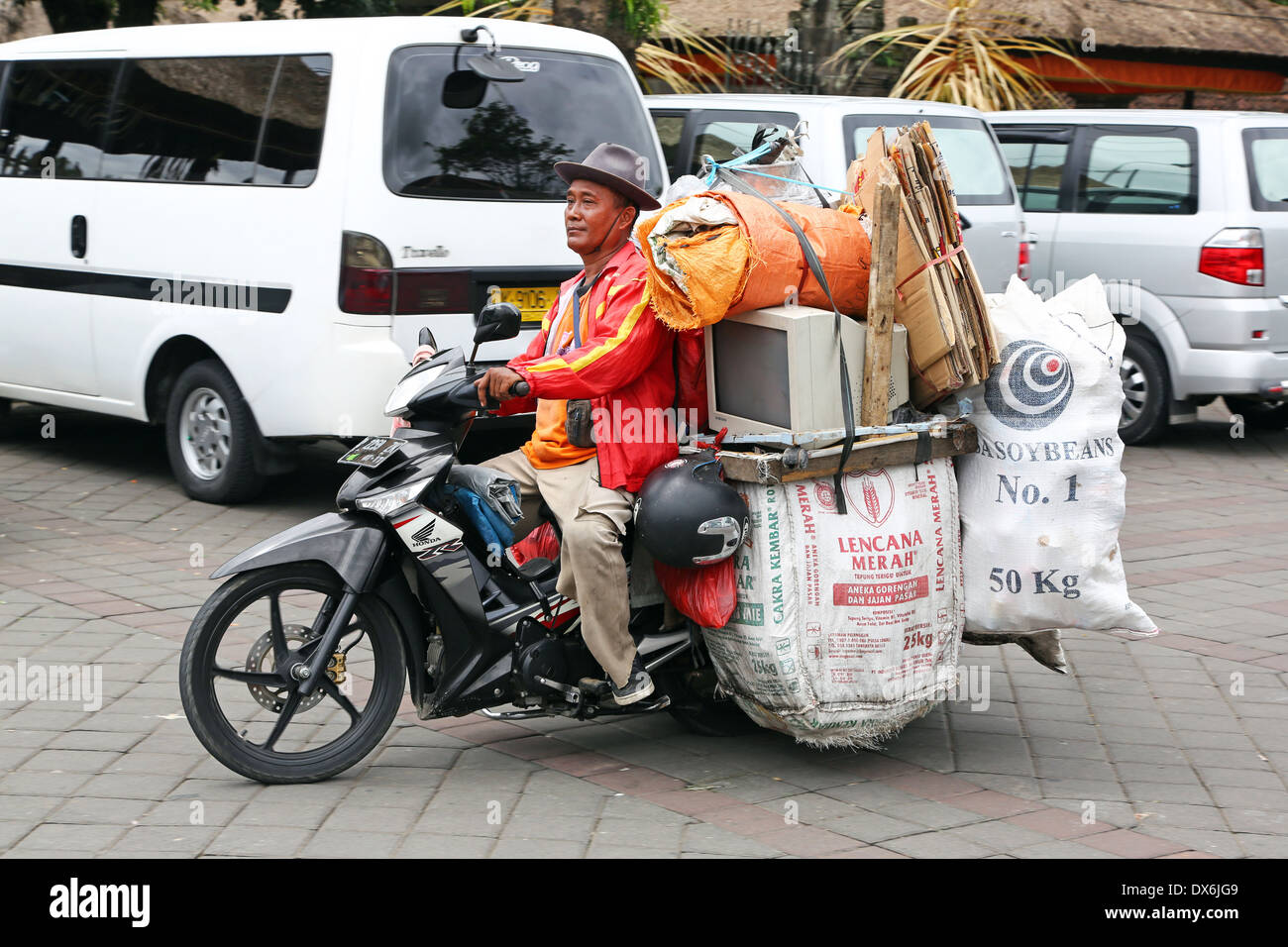 Loaded motorcycle hi-res stock photography and images - Alamy