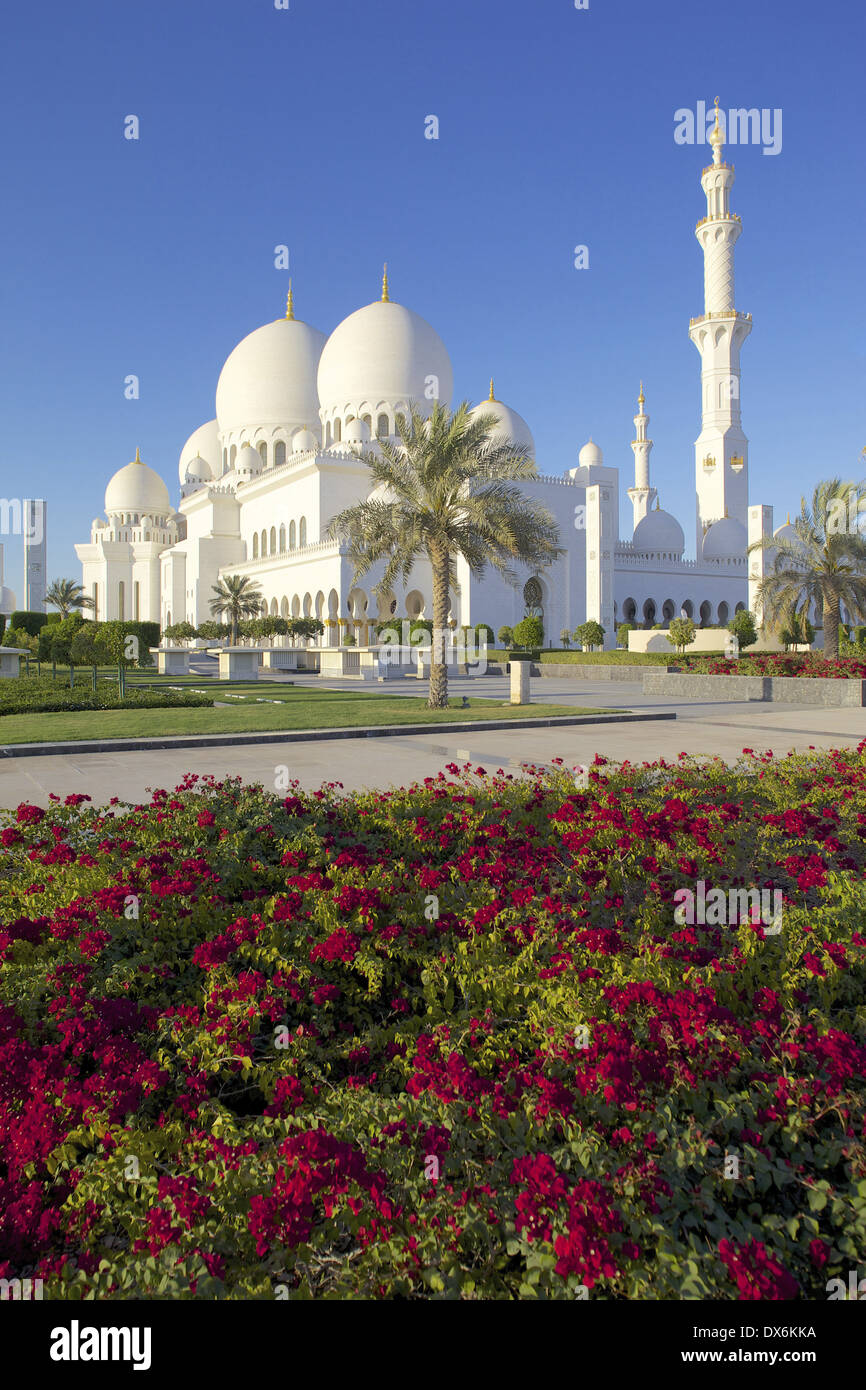 Middle East, UAE, Abu Dhabi, Sheikh Zayed Bin Sultan Al Nahyan Mosque ...