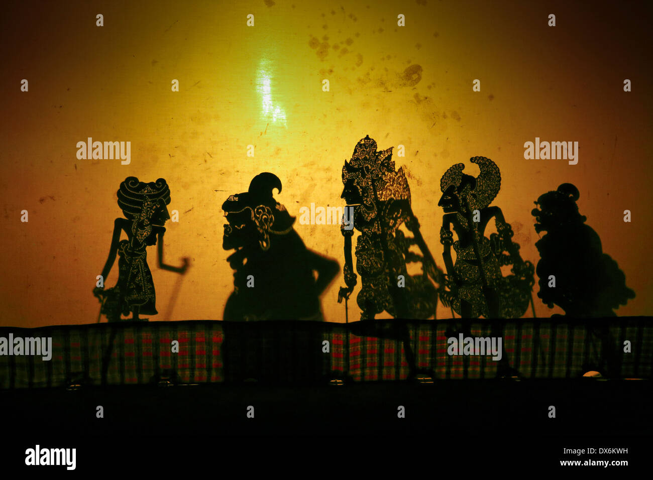 Wayang kulit shadow puppet hi-res stock photography and images - Alamy