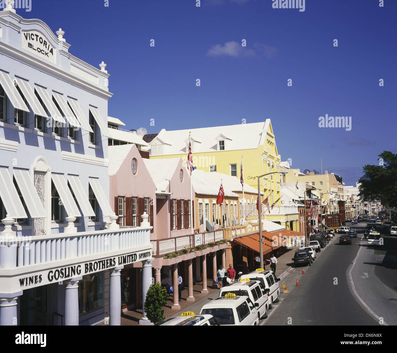 Hamilton bermuda front street hi-res stock photography and images - Alamy