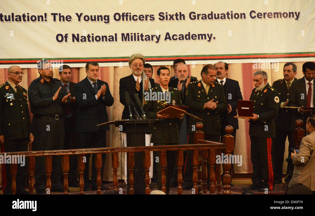 Graduation ceremony national academy hi-res stock photography and ...