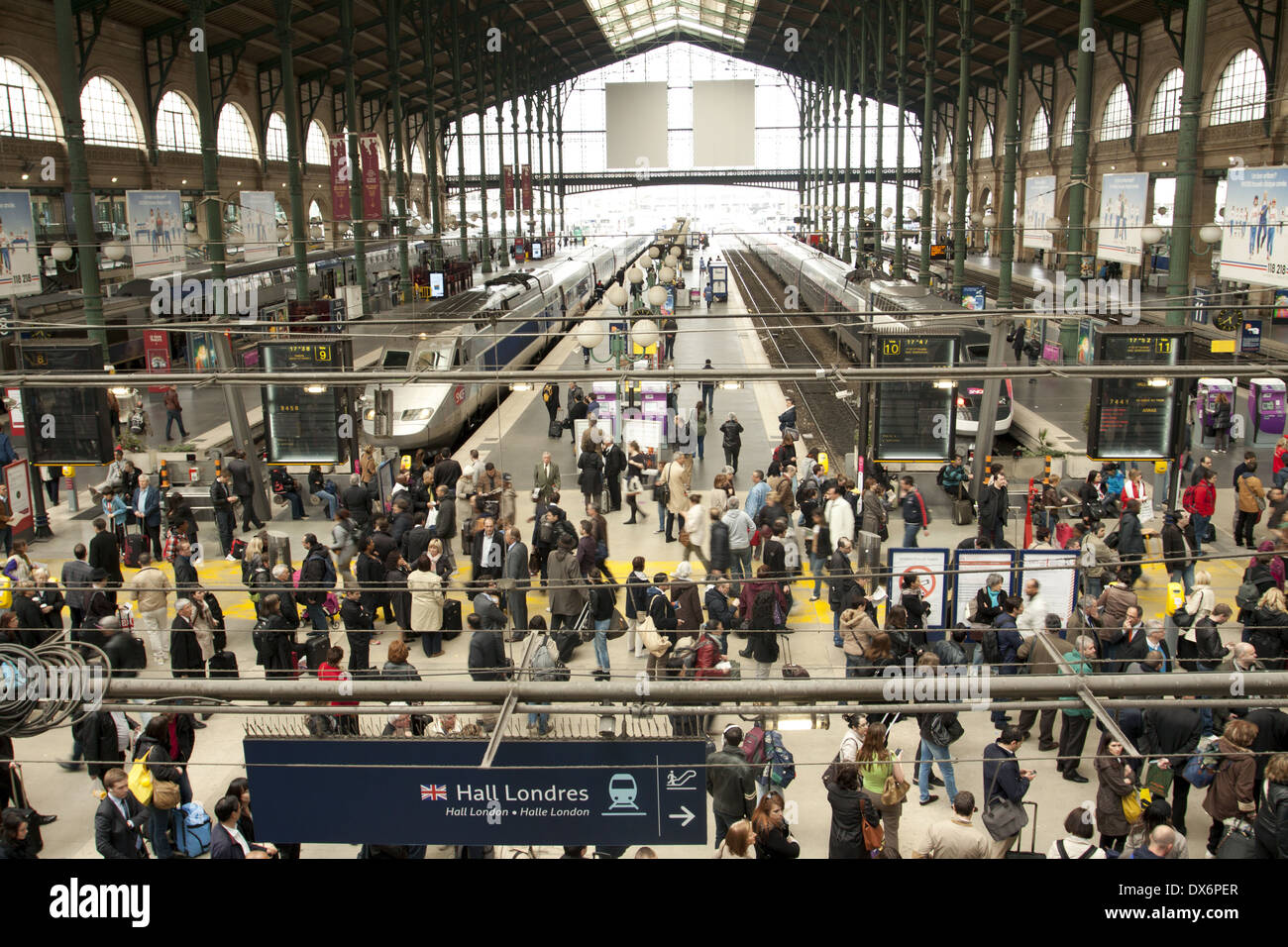 Inside railway station Gare du Nord (North Station Stock Photo - Alamy