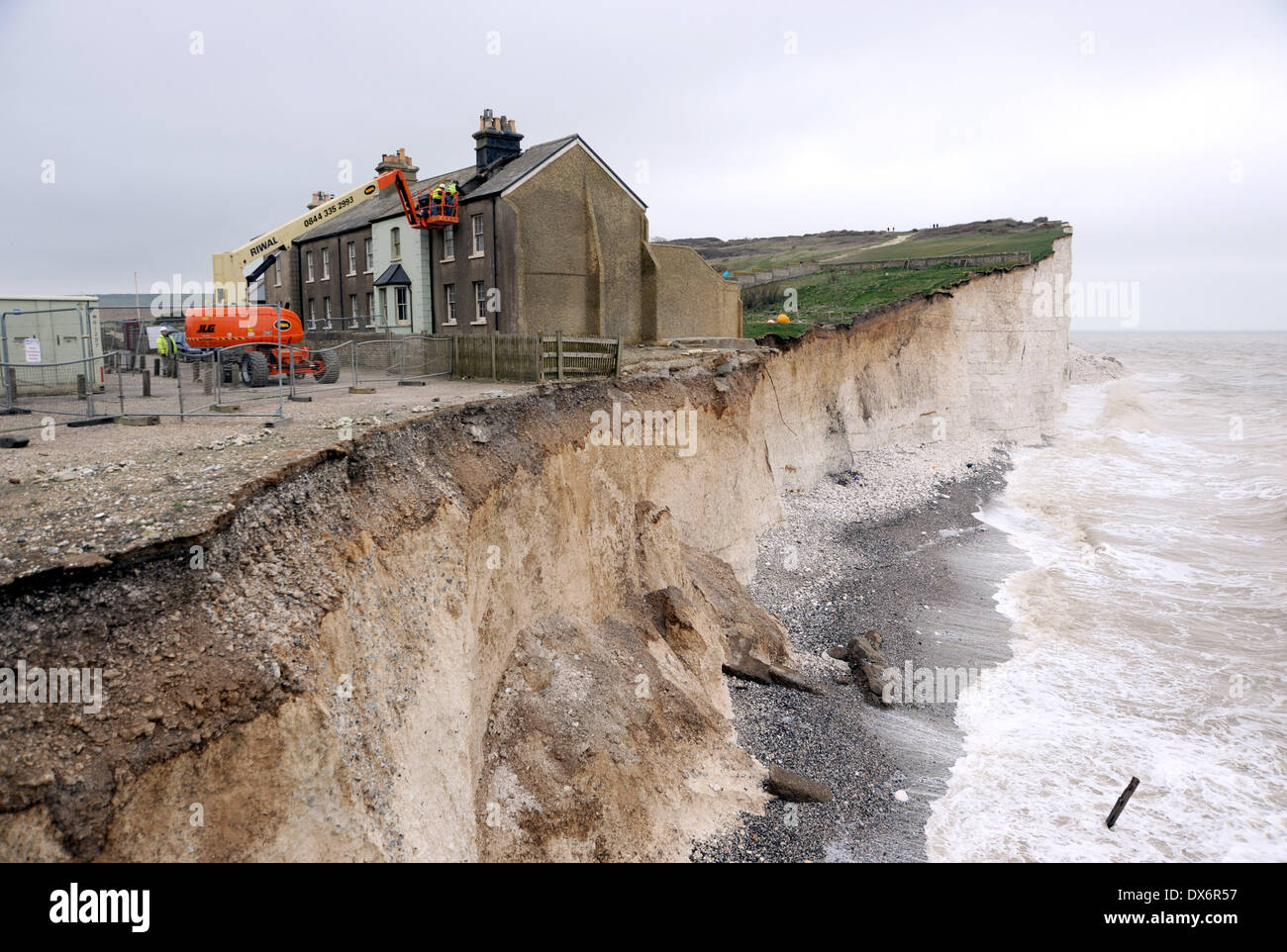 Coastal erosion buildings hi-res stock photography and images - Alamy