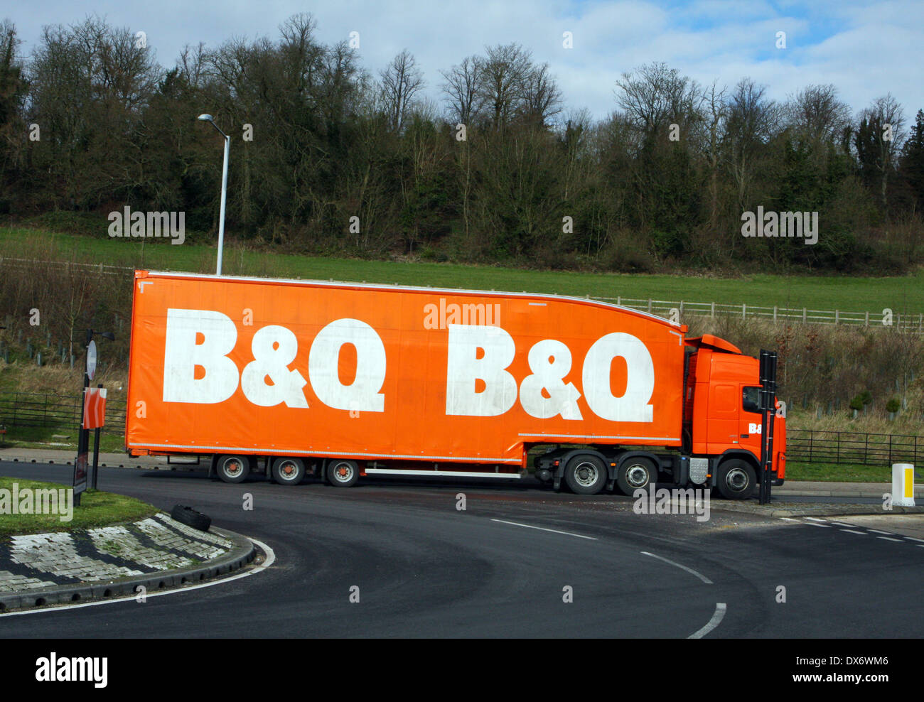 Truck lorry hgv b&q hi-res stock photography and images - Alamy