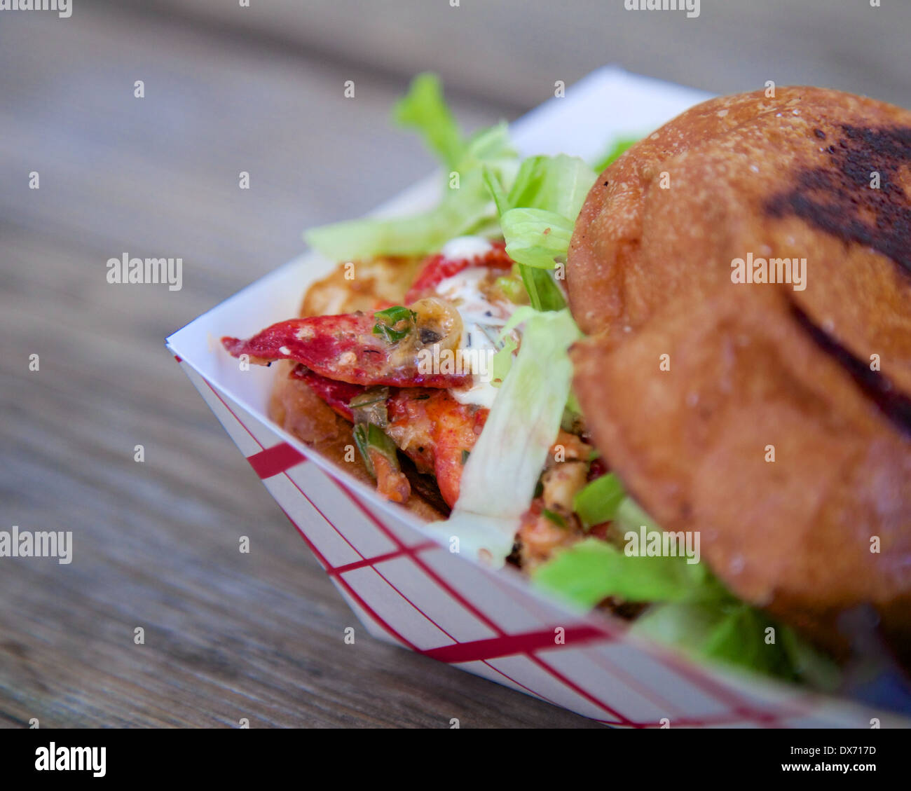 Close-up photo of an appetizing looking burger Stock Photo - Alamy