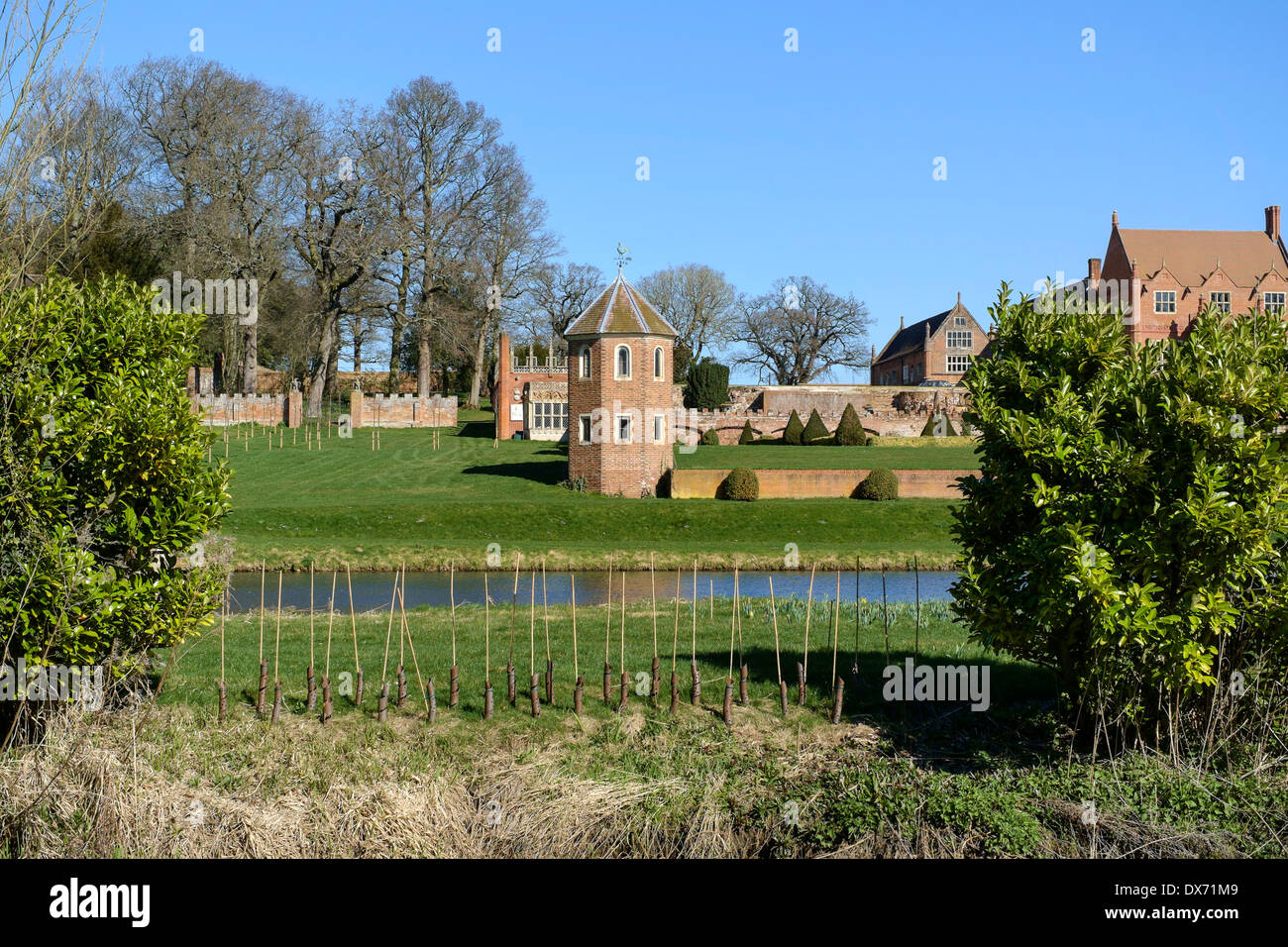 The River Bure flows gently past Oxnead House on it`s way to the ...