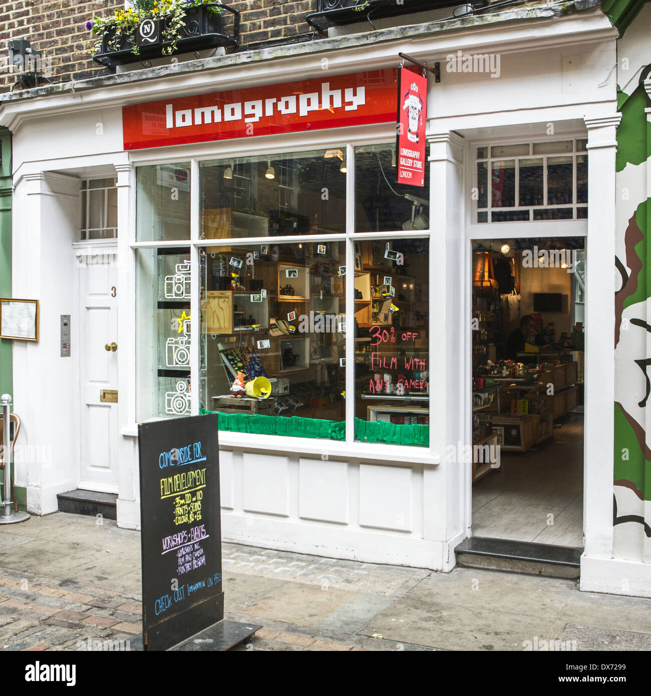 Lomography gallery hi-res stock photography and images - Alamy