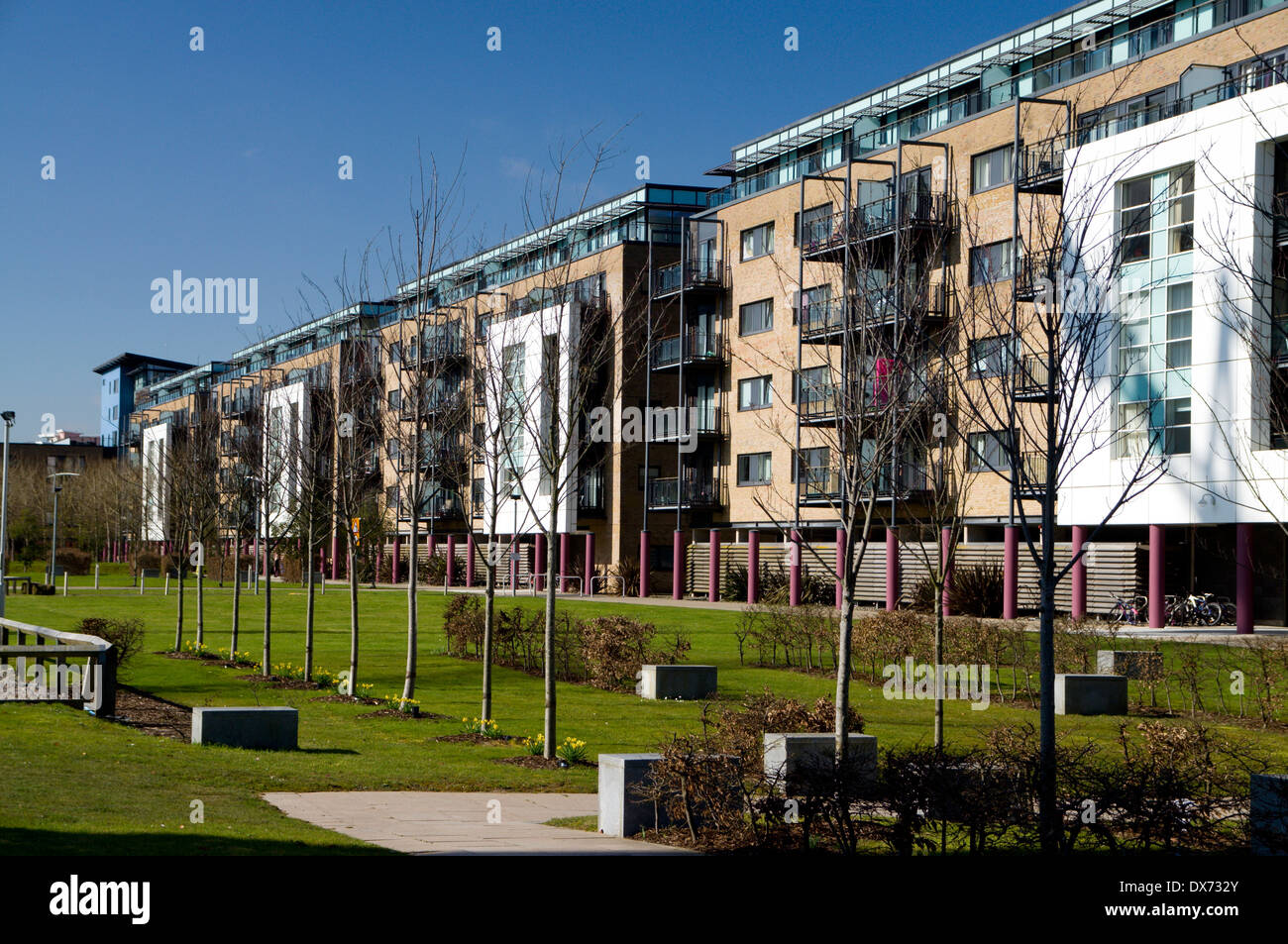 Cardiff bay living hi-res stock photography and images - Alamy