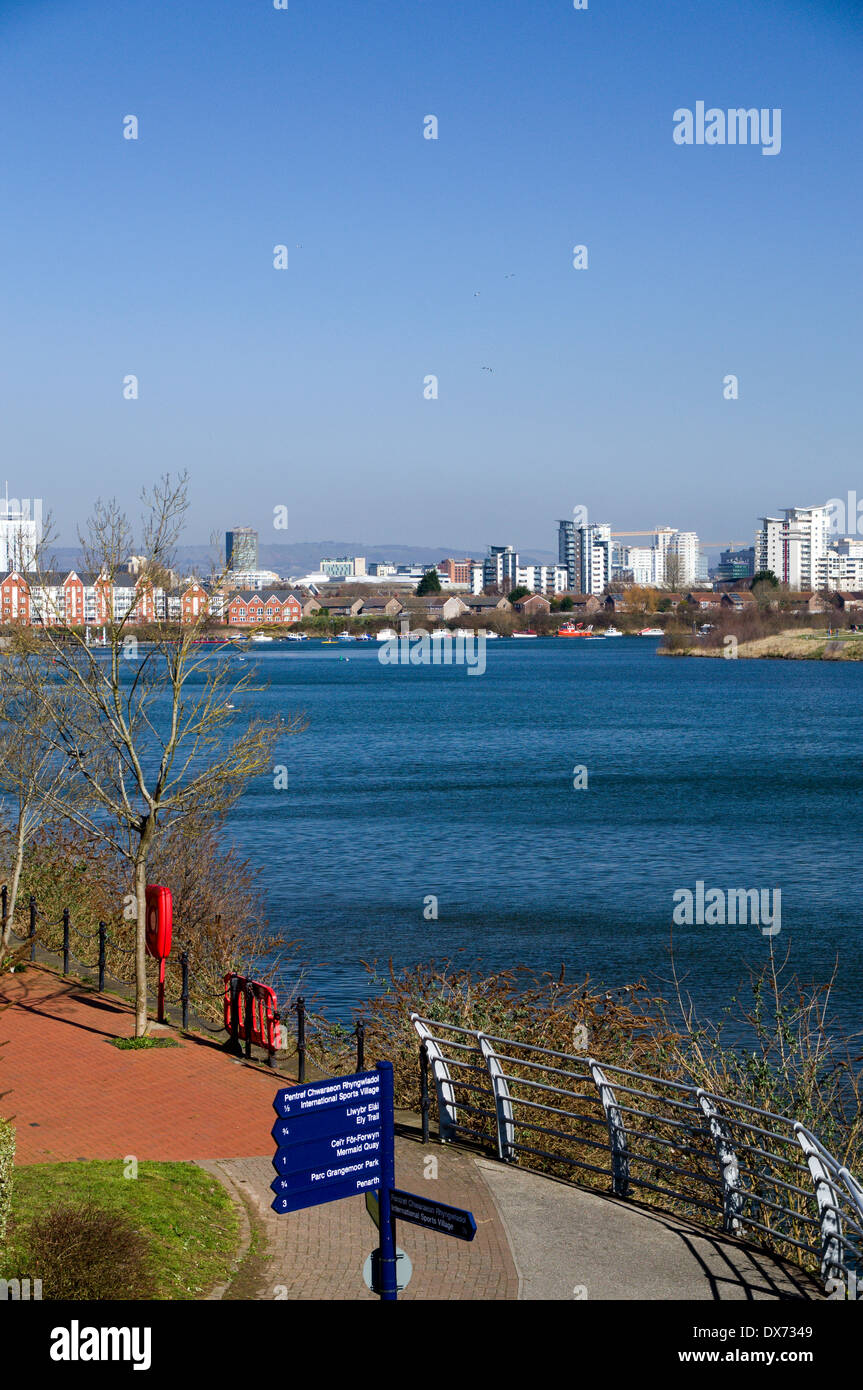 Cardiff Bay Trail besides River Taff, Grangetown, Cardiff, Wales Stock ...