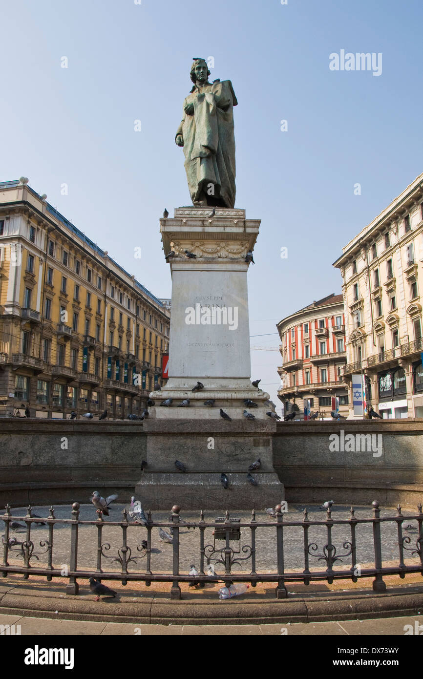 Giuseppe parini statue cordusio square hi-res stock photography and ...