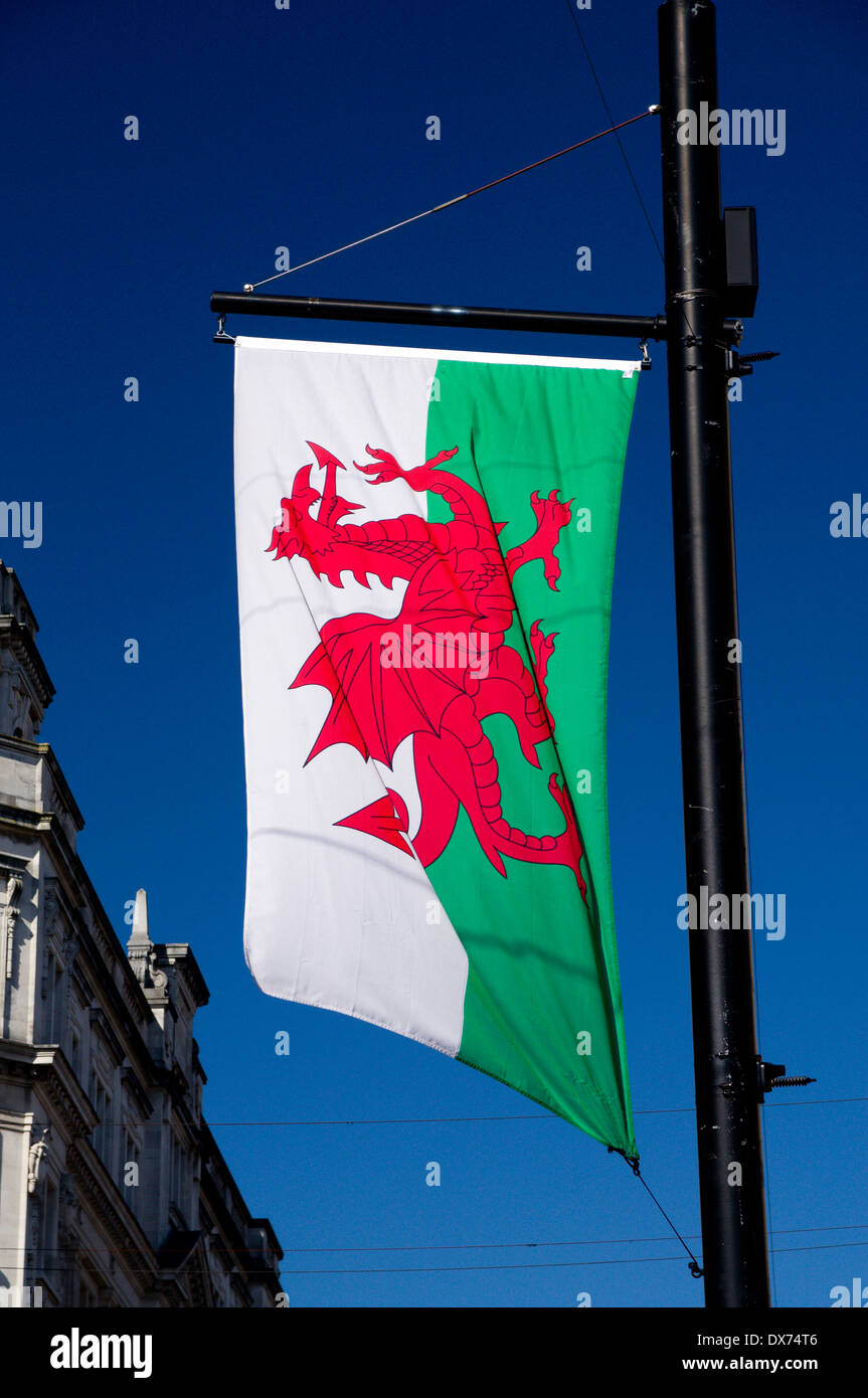Welsh dragon symbol on cardiff hi-res stock photography and images - Alamy