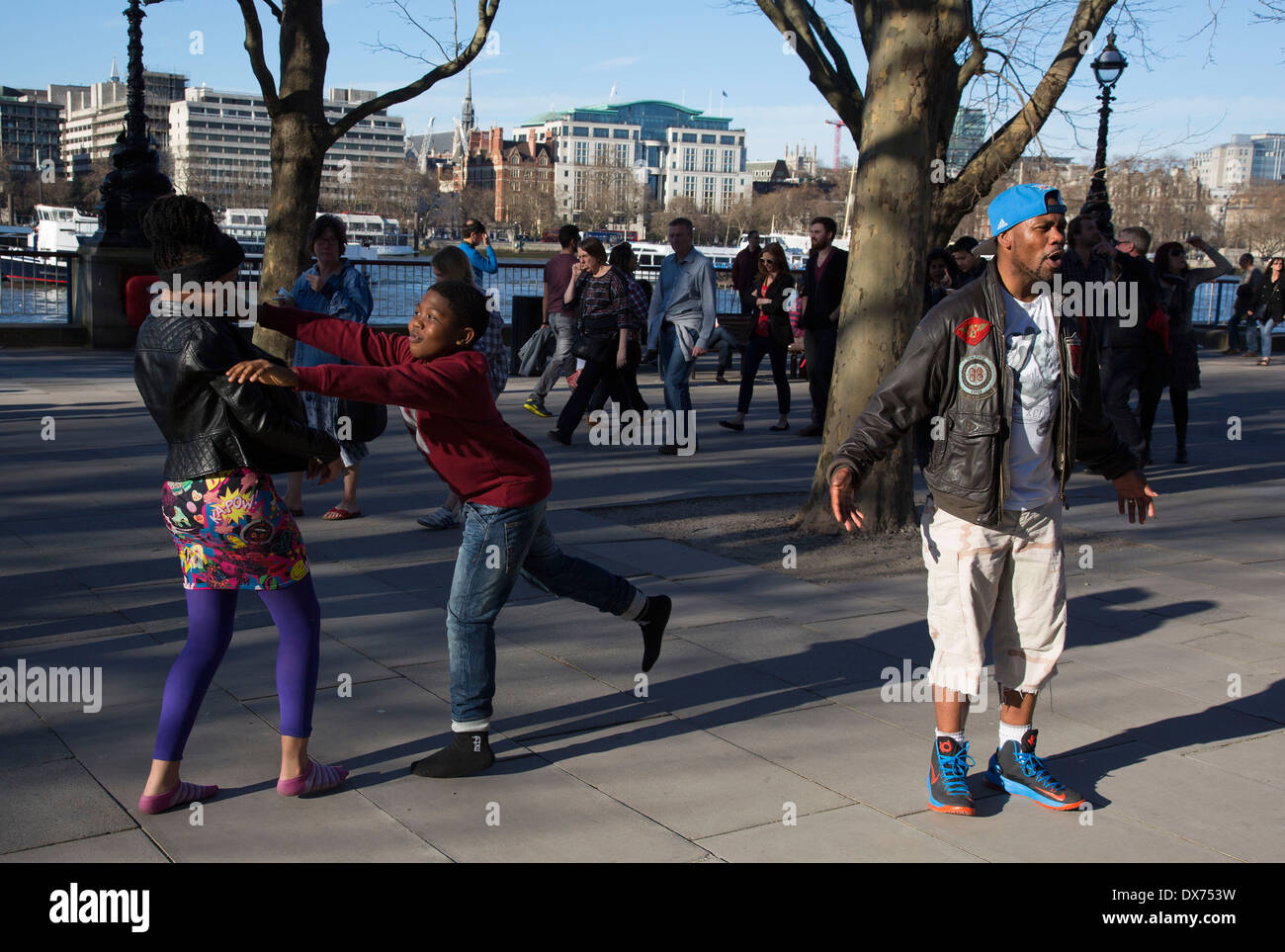 Rap video hi-res stock photography and images - Alamy