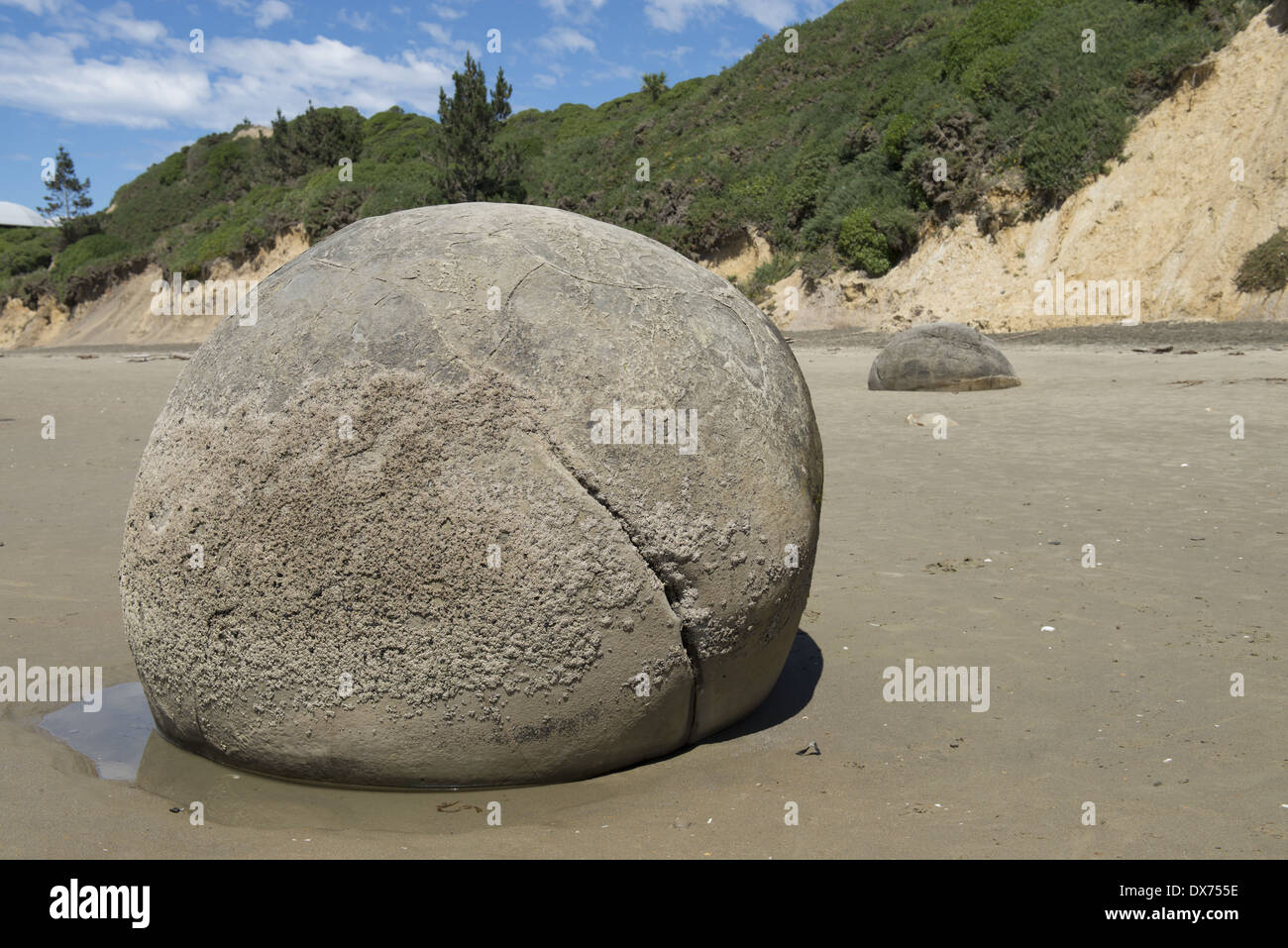 The Moeraki Boulders Stock Photo - Alamy