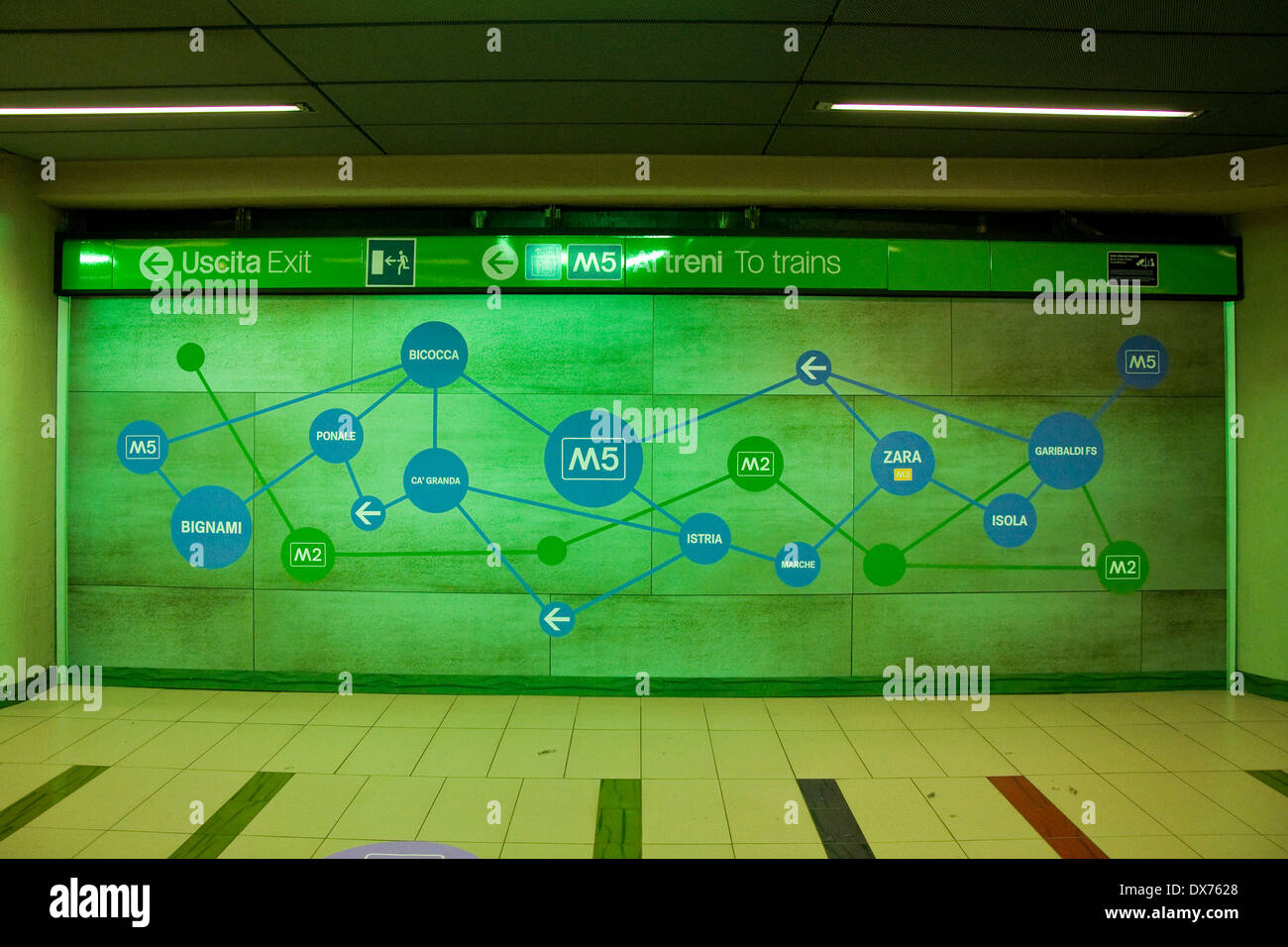 Line 5 of the milan underground hi-res stock photography and images - Alamy