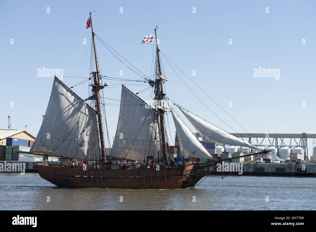 Yarra River. A replica sailing ship passing the old wharfs Stock Photo ...