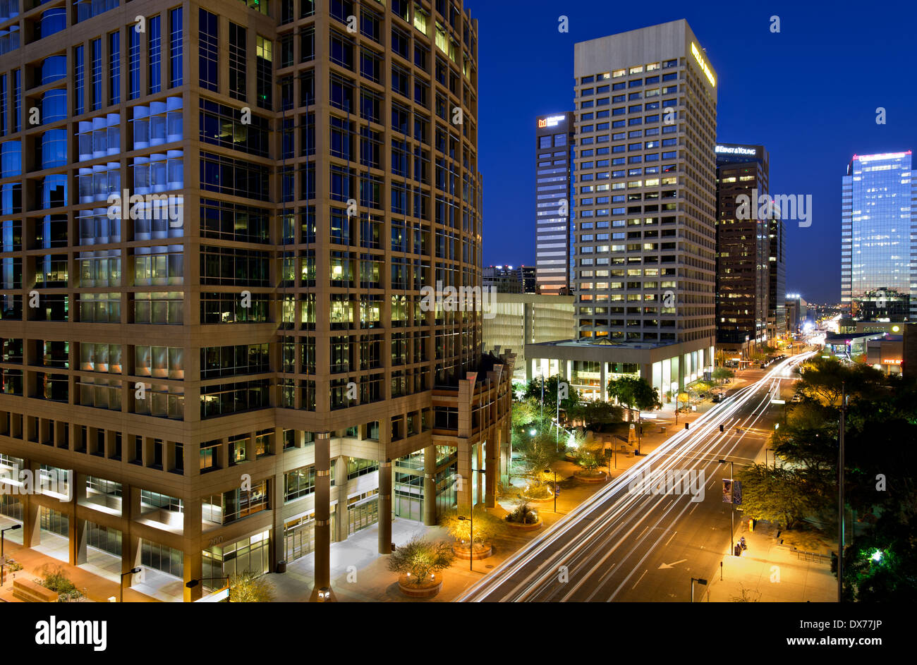 Downtown phoenix skyline hi-res stock photography and images - Alamy