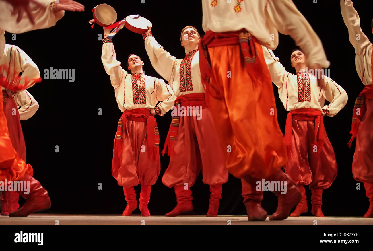 Lugansk, Ukraine. 18th January 2014. Dancers of Ensemble of Virsky are ...