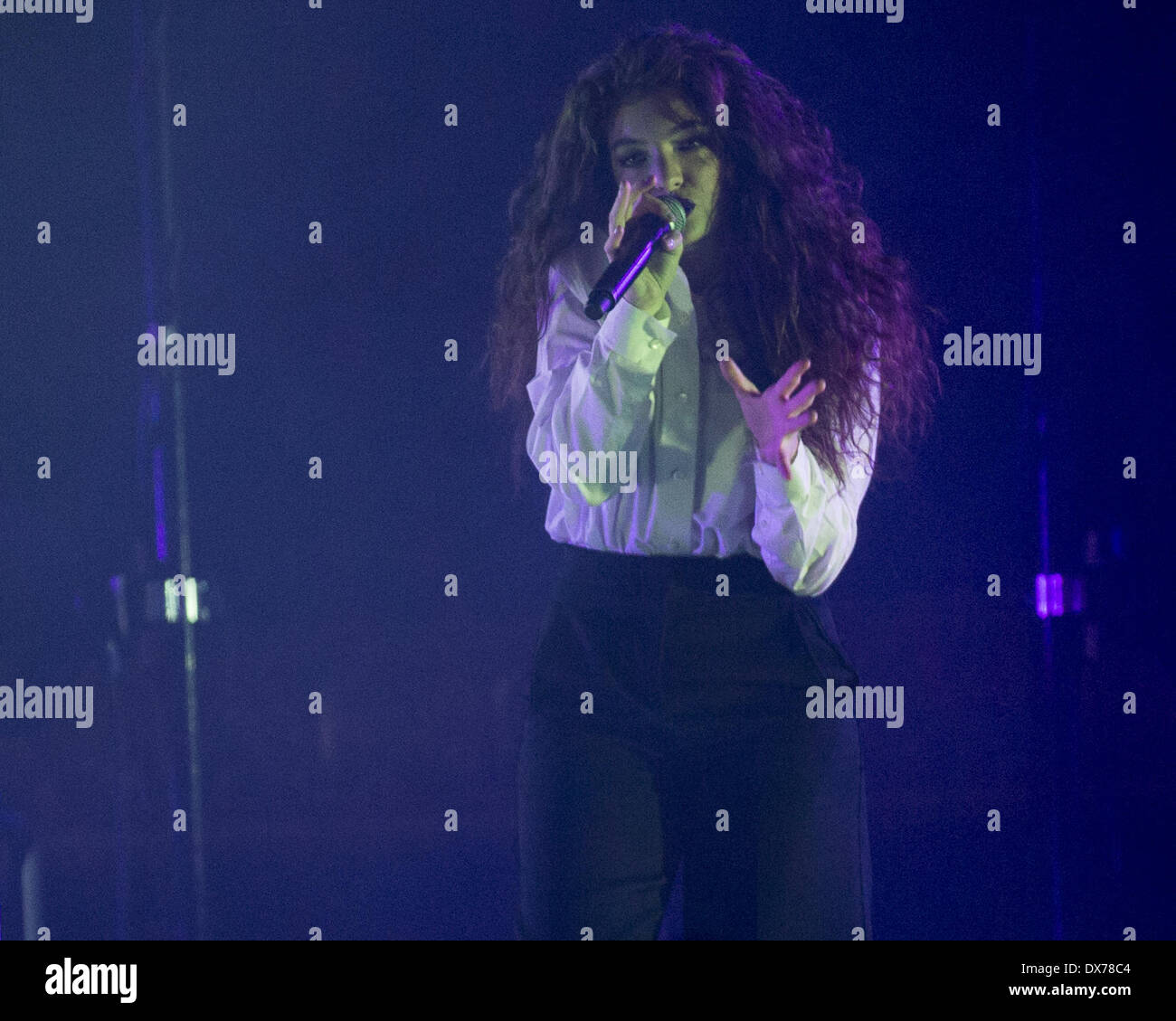 Chicago, Illinois, USA. 18th Mar, 2014. New Zealand singer-songwriter ...