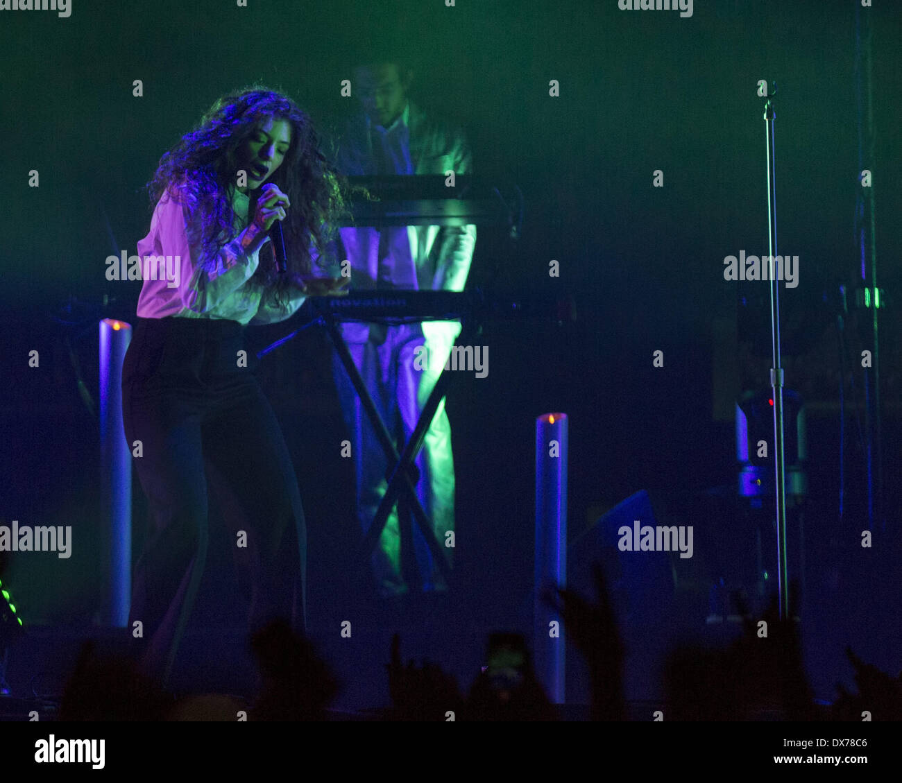 Chicago, Illinois, USA. 18th Mar, 2014. New Zealand singer-songwriter ...