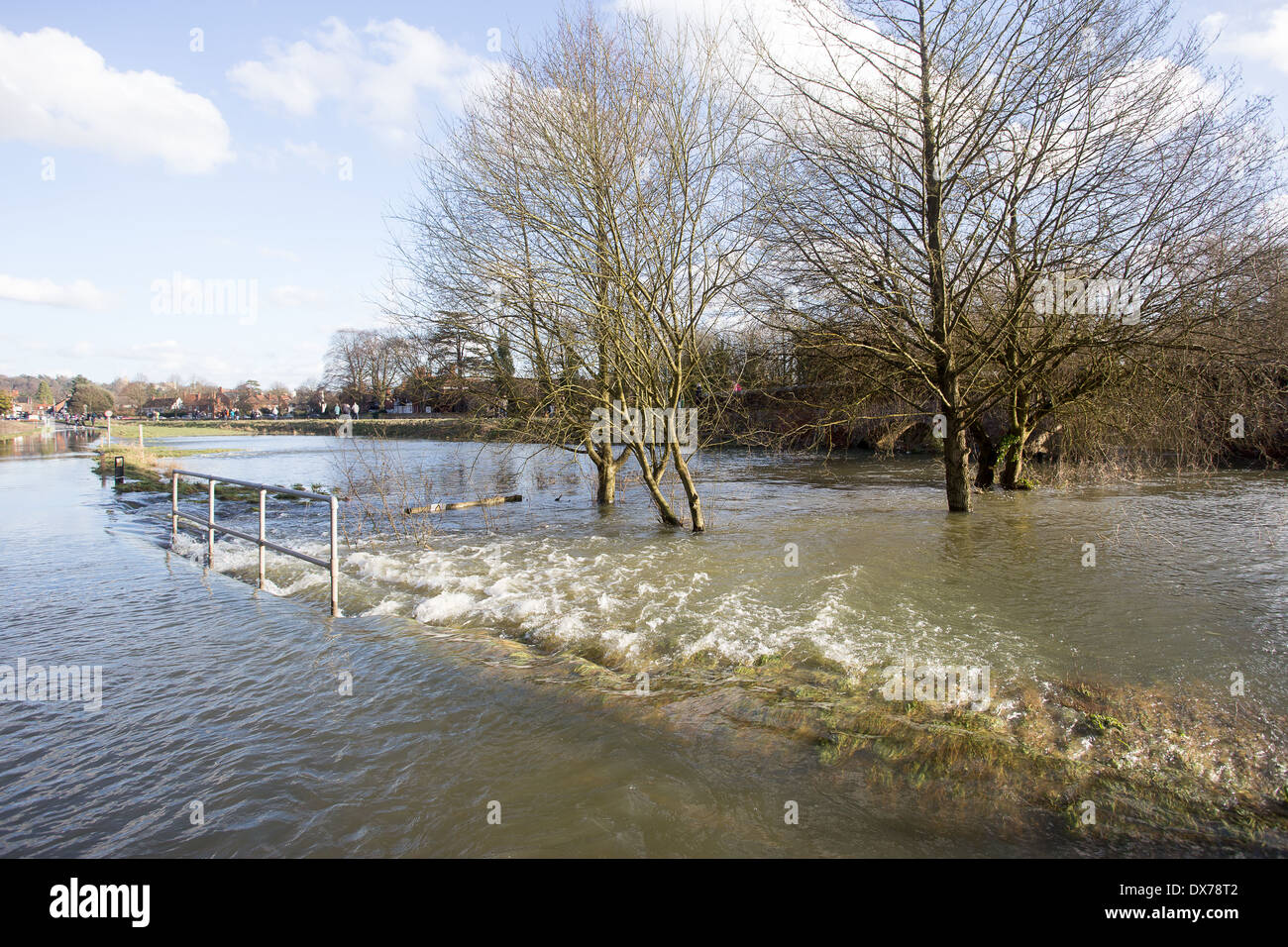 Winter flooding River Thames Stock Photo - Alamy