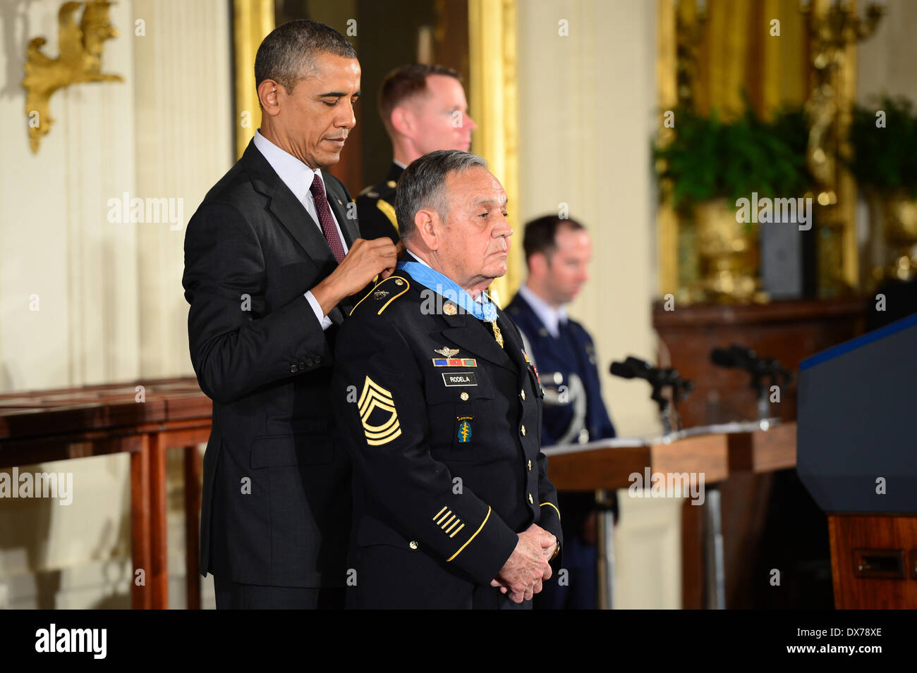 US President Barack Obama presents the Medal of Honor to Master Sgt ...