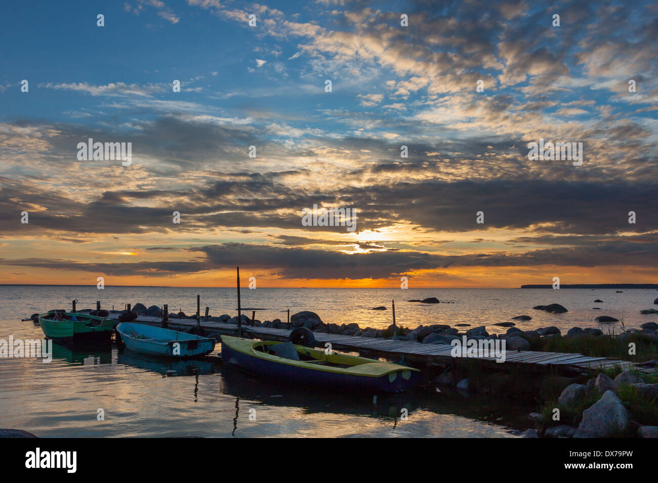 Peaceful sunset hi-res stock photography and images - Alamy