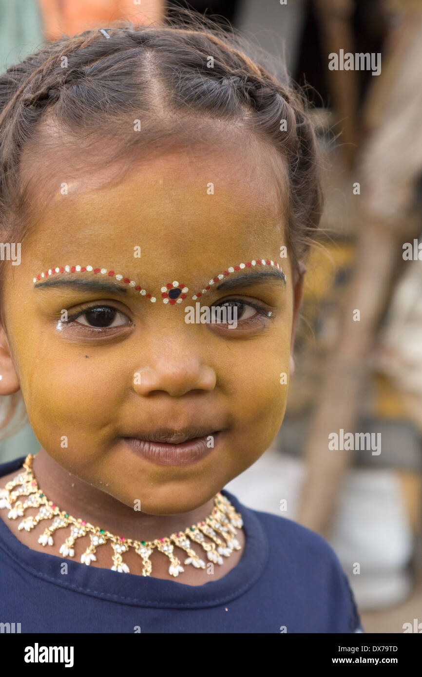 Pretty tamil girl hi-res stock photography and images - Alamy
