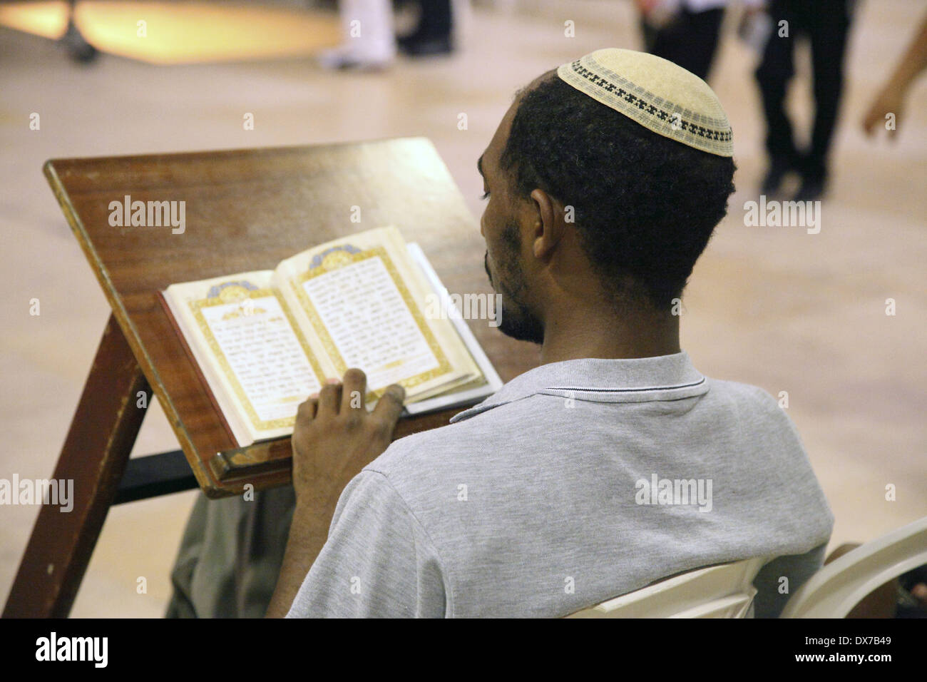 Israel. Jerusalem. Jewish Scholar Near Wailing Wall Stock Photo - Alamy