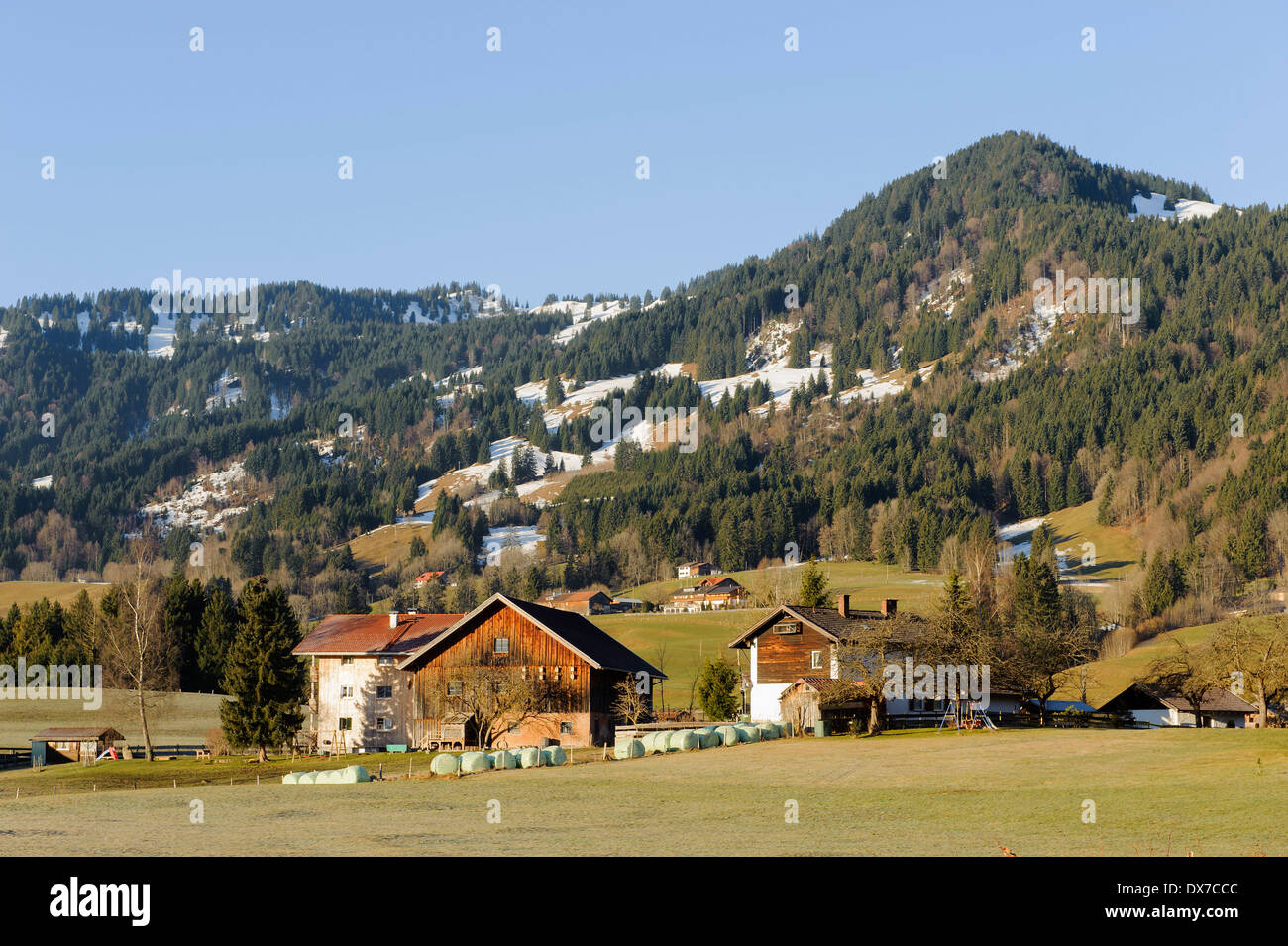Pasture see mountains hi-res stock photography and images - Alamy
