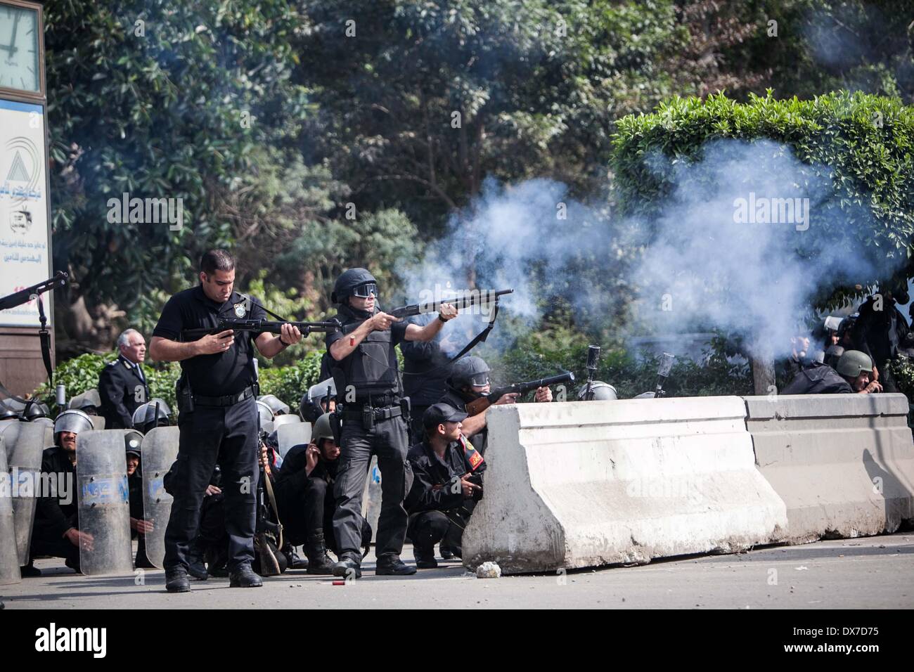 Run riot hi-res stock photography and images - Alamy