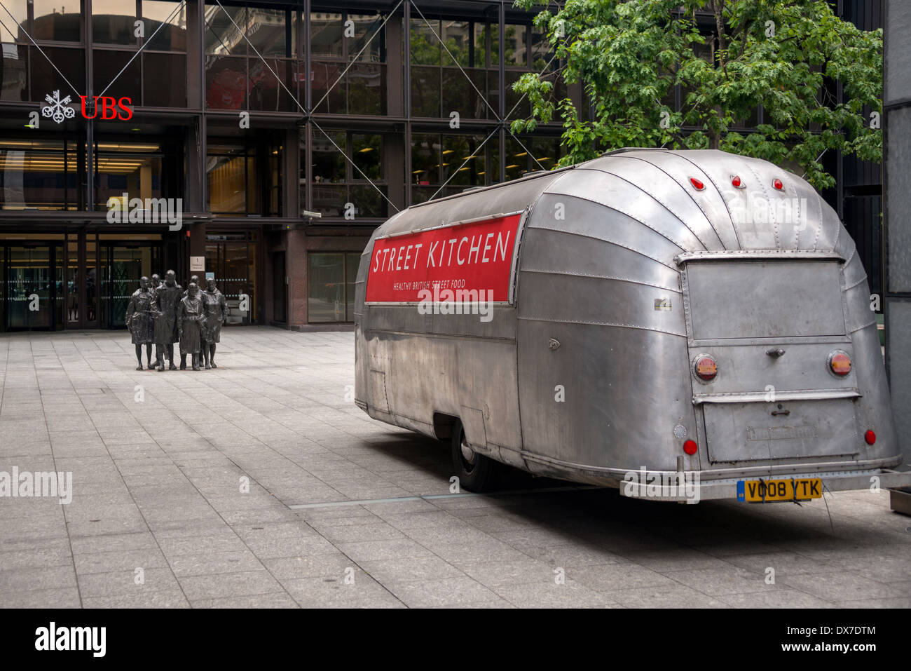 Street Kitchen, UBS Bank, Finsbury Avenue Square, City of London Stock ...