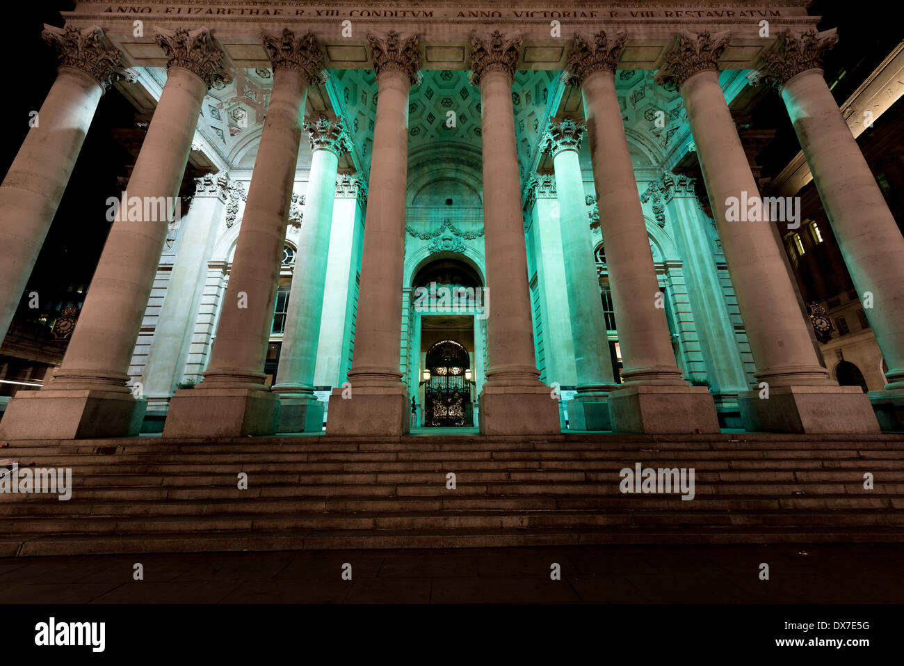 The royal exchange portico hi-res stock photography and images - Alamy