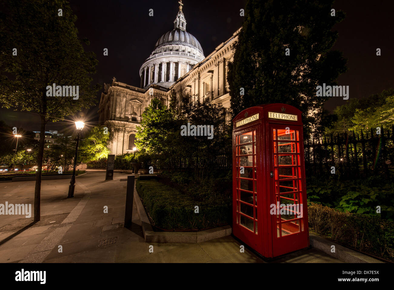 St Paul's Cathedral at night Stock Photo - Alamy