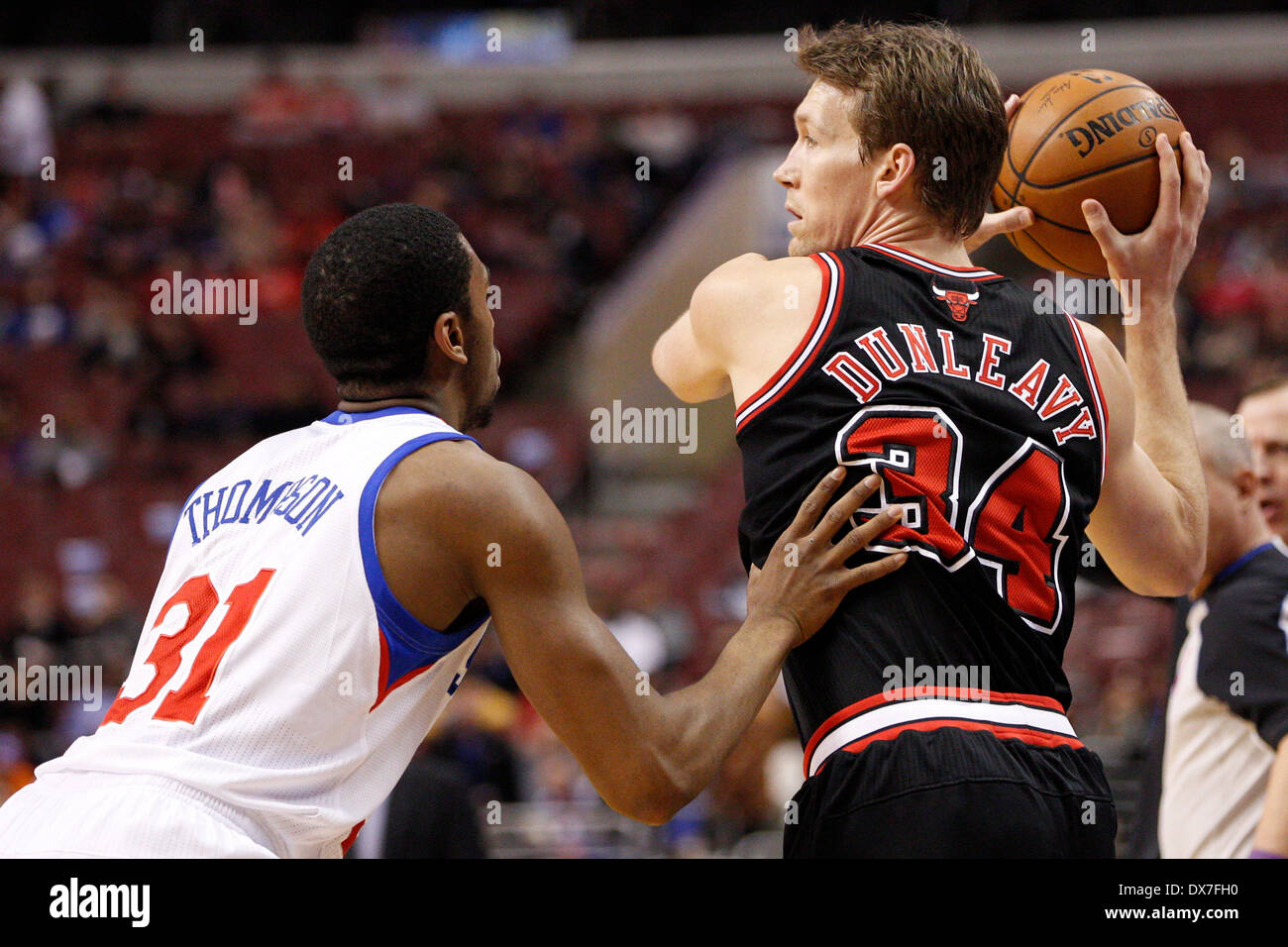 Chicago Bulls forward Mike Dunleavy (34) in action against Philadelphia ...