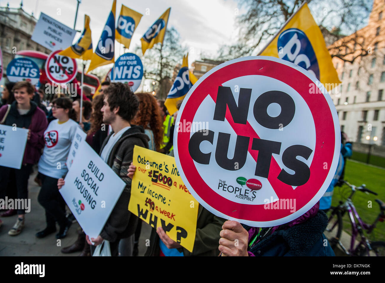 Nhs budget cut hi-res stock photography and images - Alamy