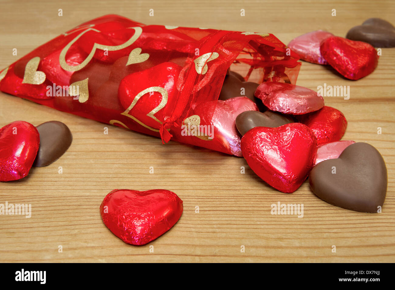 Red heart chocolates hi-res stock photography and images - Alamy