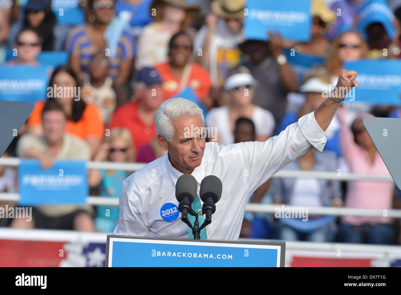 Former Florida Governor Charlie Crist speaks at a rally for U.S ...