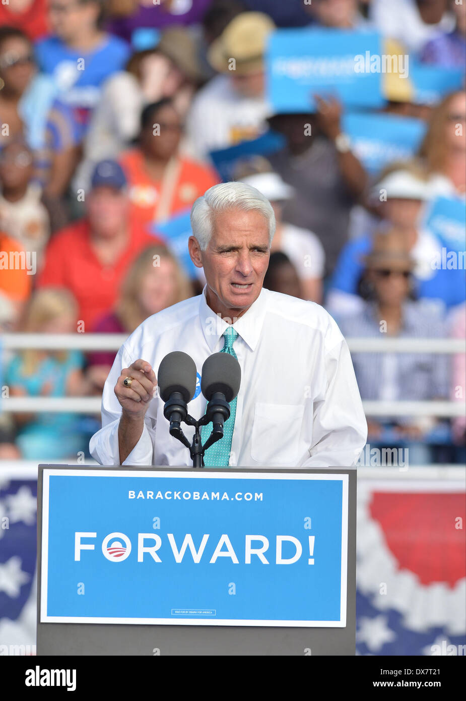 Former Florida Governor Charlie Crist speaks at a rally for U.S ...