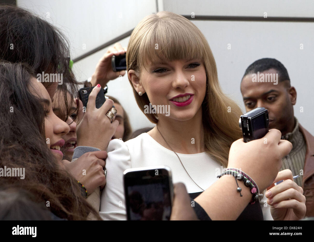 Taylor Swift arrives at the NRJ studios in Paris Paris. France ...