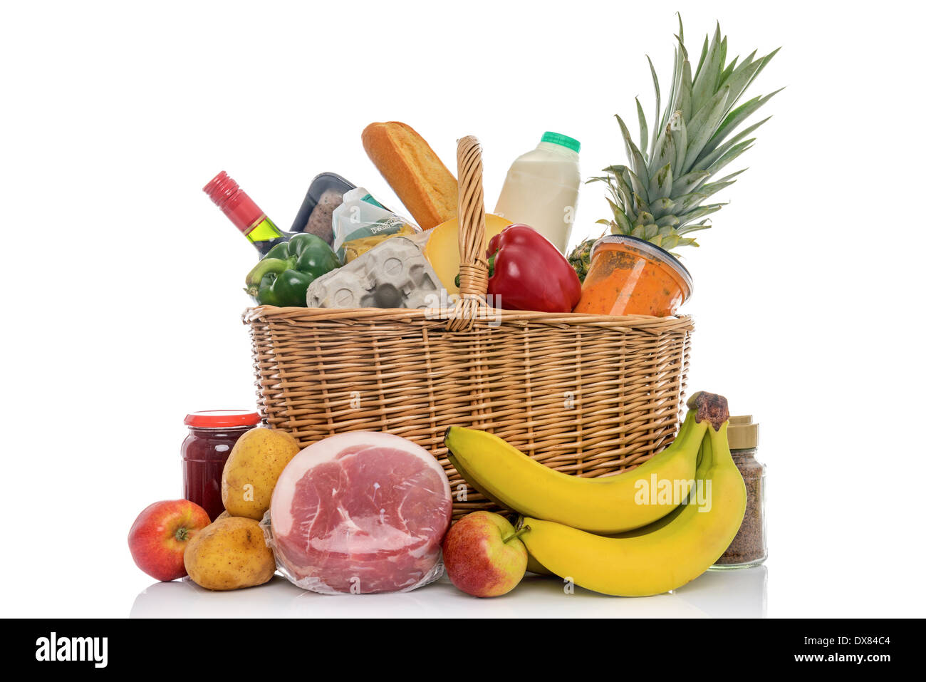 Healthy food shopping basket hi-res stock photography and images - Alamy