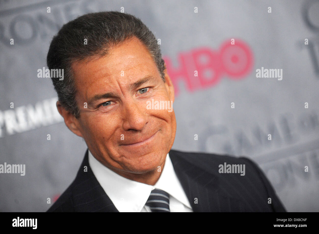 Richard plepler thrones hi-res stock photography and images - Alamy