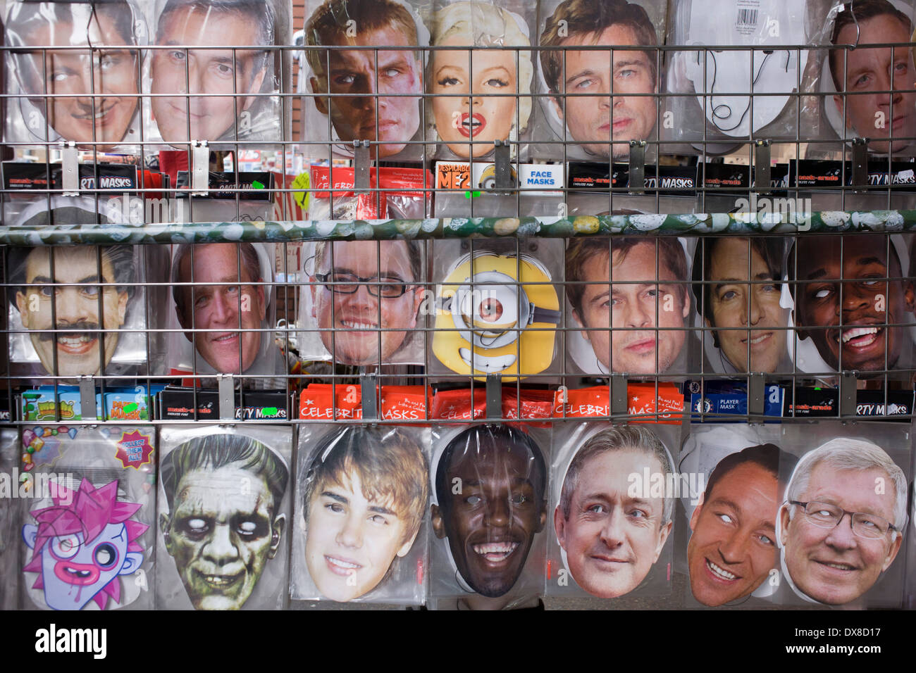 Celebrity Face Masks 60 Photos - Moonagedaydream.film