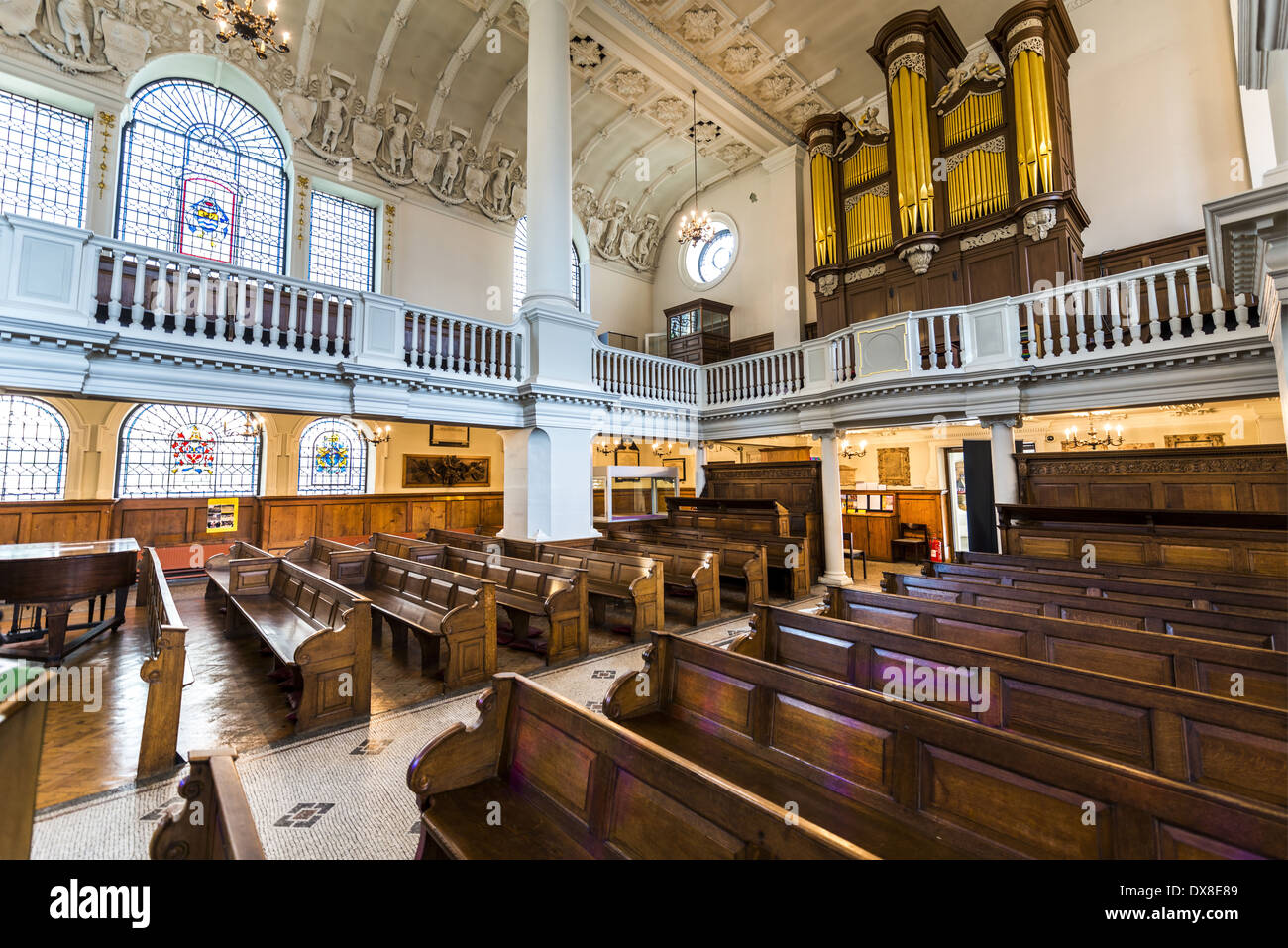 Inside St Botolph's Church, Aldgate, St Botolph-without-Aldgate, or ...