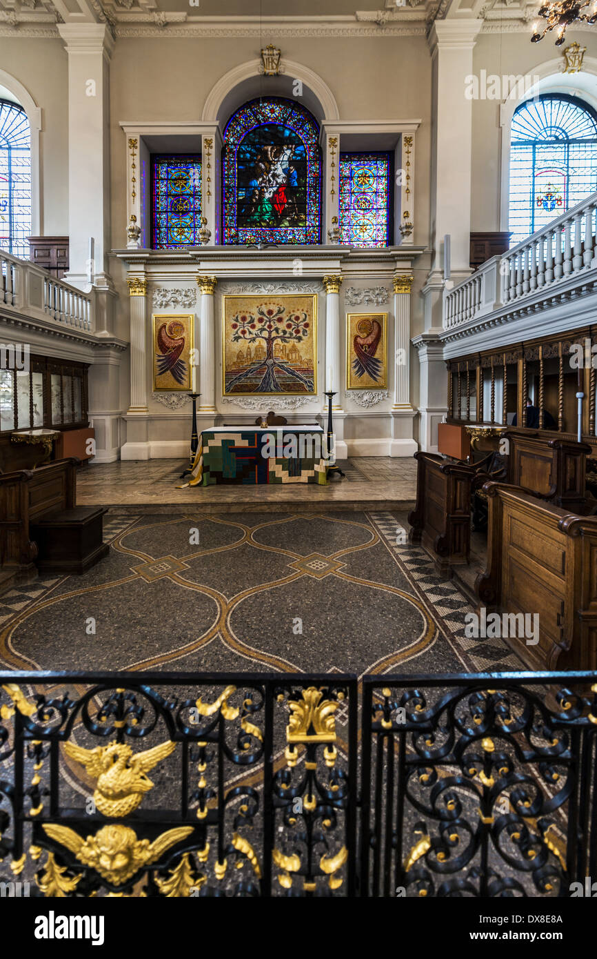 Inside St Botolph's Church, Aldgate, St Botolph-without-Aldgate, or ...